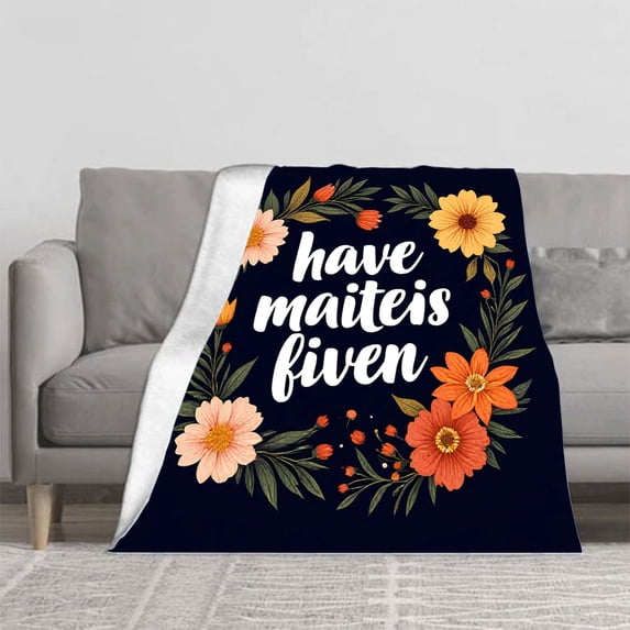 Durable Soft & Warm Flannel Blanket - Cozy Floral Wreath Design in Pink ...