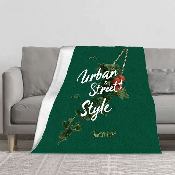Durable Soft & Warm Flannel Blanket - Cozy Green Leaf Pattern Perfect ...