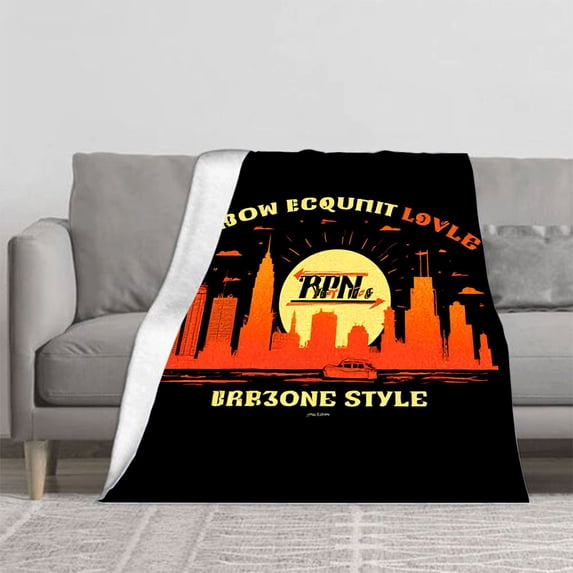 Durable Soft & Warm Flannel Blanket - Cozy Retro Skyline Design for ...