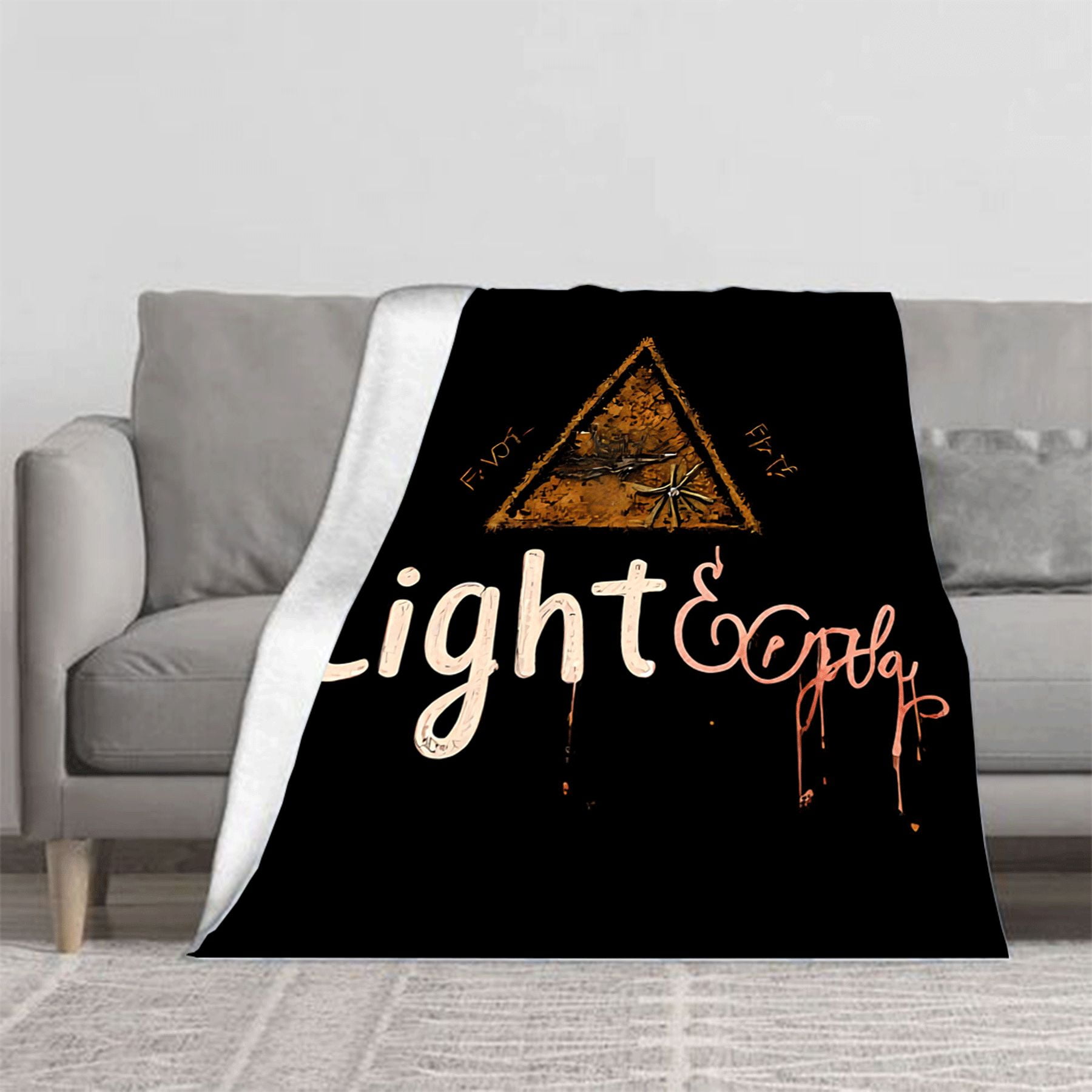 Durable Soft & Warm Flannel Blanket - Cozy Triangle Pattern Design ...