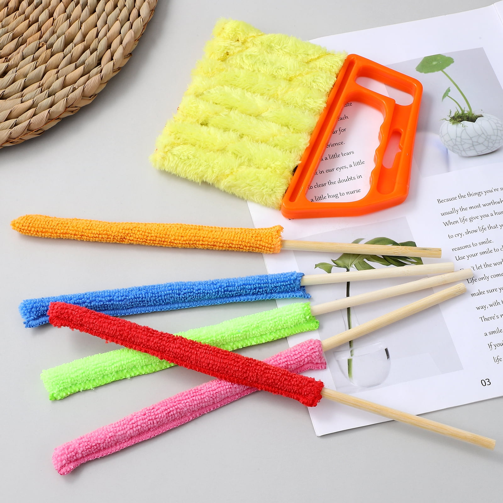 Dust Removal Tool with Microfiber Duster Sticks for Window Blinds ...