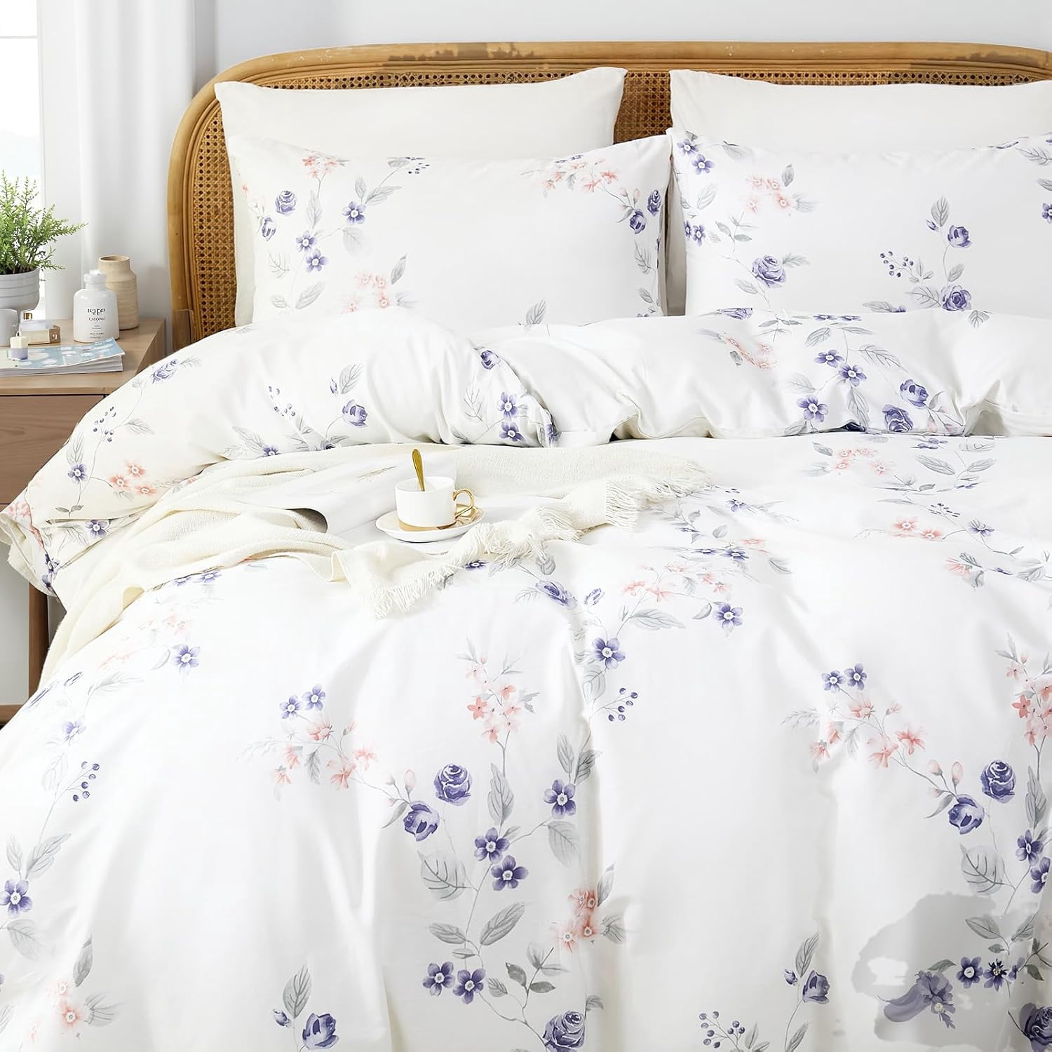 Duvet Cover Set – 100% Nature Cotton Botanical Floral Bedding on White ...