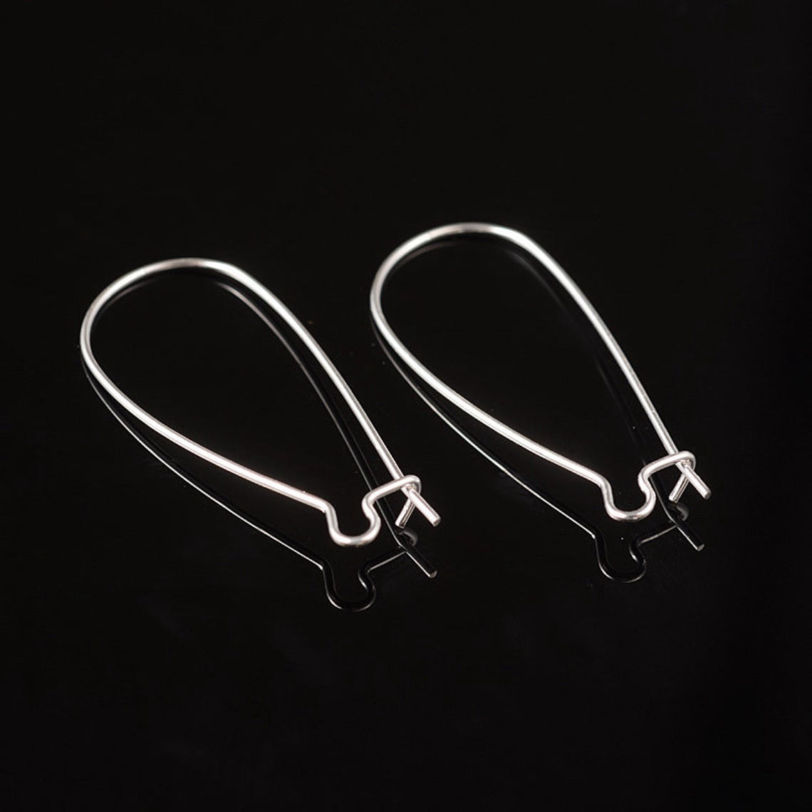 E779 - 100 pcs (50 Pairs) Silver Plated Copper Kidney Earwire Earring ...