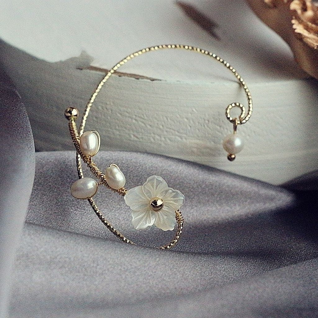 EKE Women's Earrings: Vintage-Inspired Fashion Jewelry with Elegant ...
