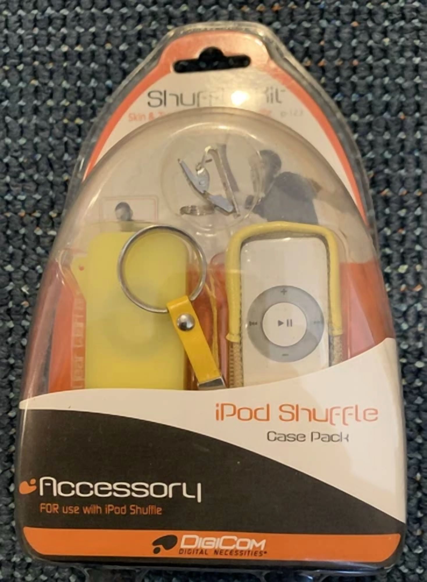 ELARA- Digicom Ipod Shuffle Skin And Zipper Cases For Ipod Shuffle 2 ...