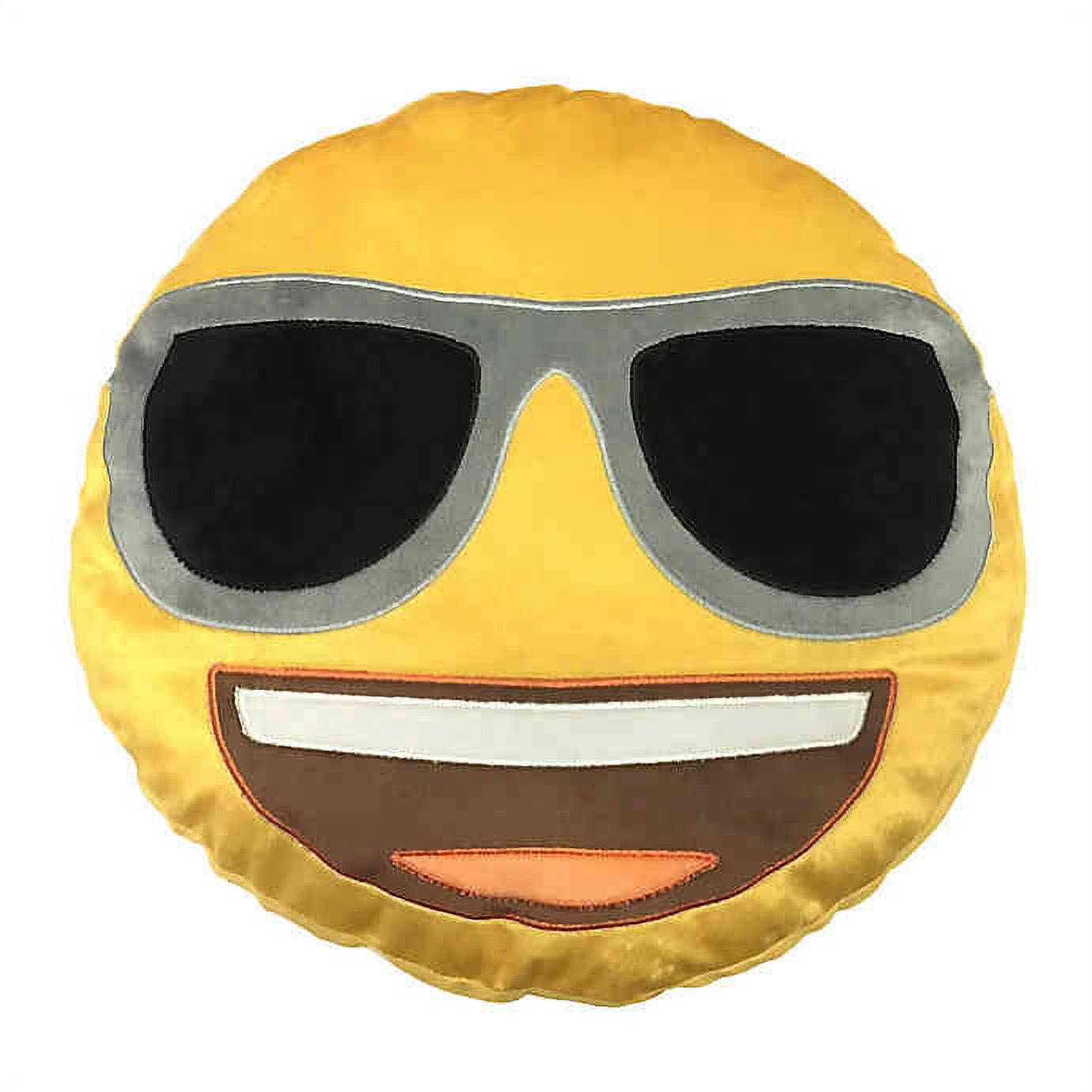 EMOJI CUDDLE PILLOW - Walmart.com