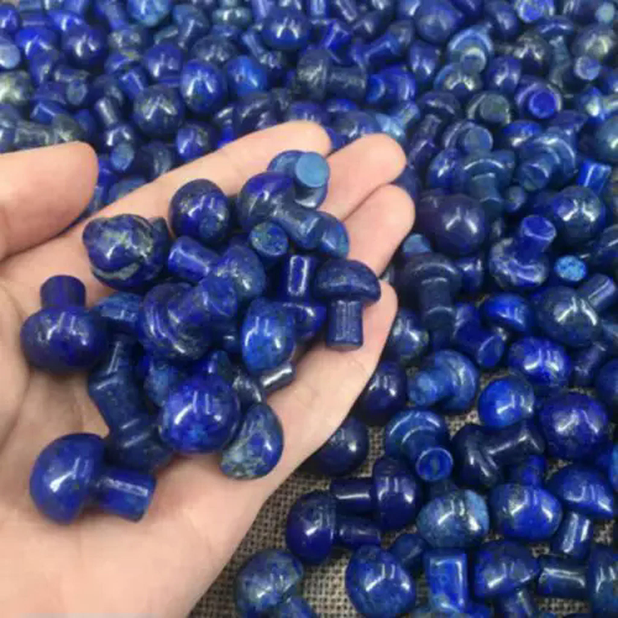 EOEMY Natural Quartz Crystal Point Stone Carved Mini Mushroom Healing ...