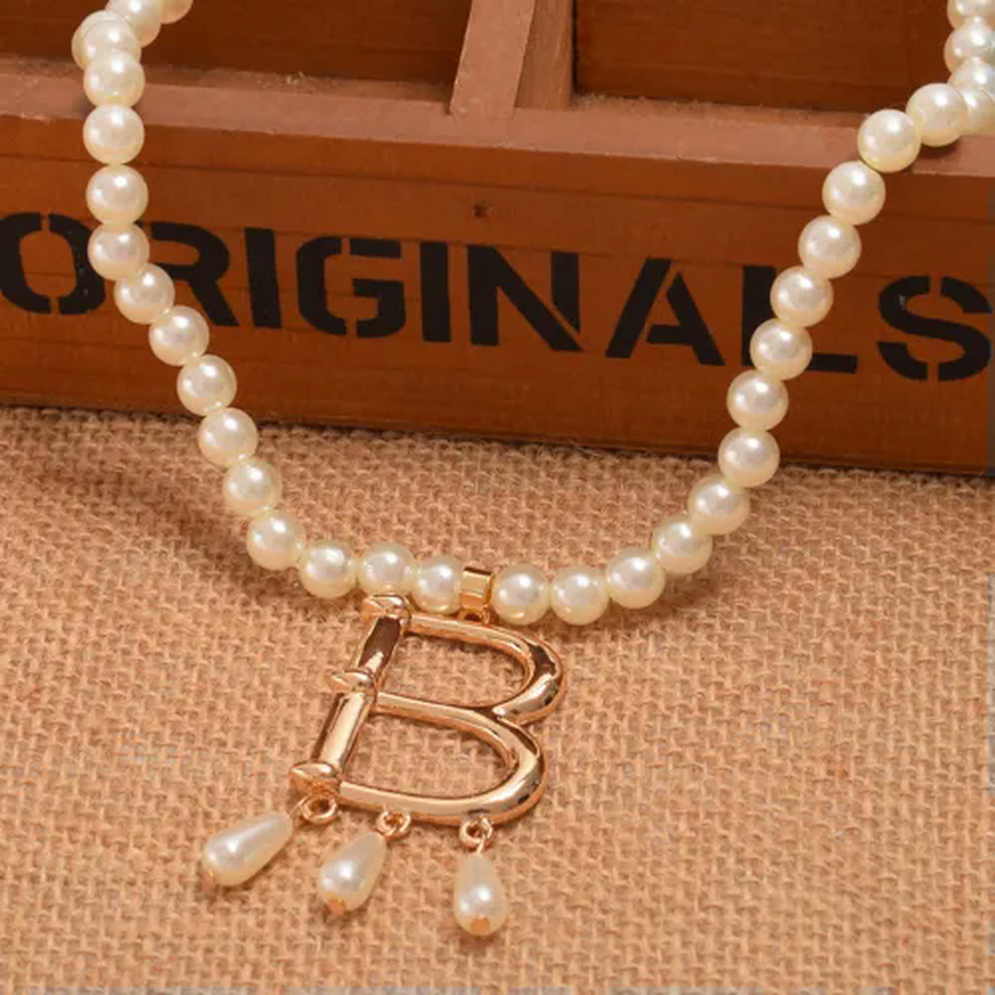 EOEMY Tudors Anne Boleyn Faux Pearl Necklace Henry Viii Medieval Fancy ...