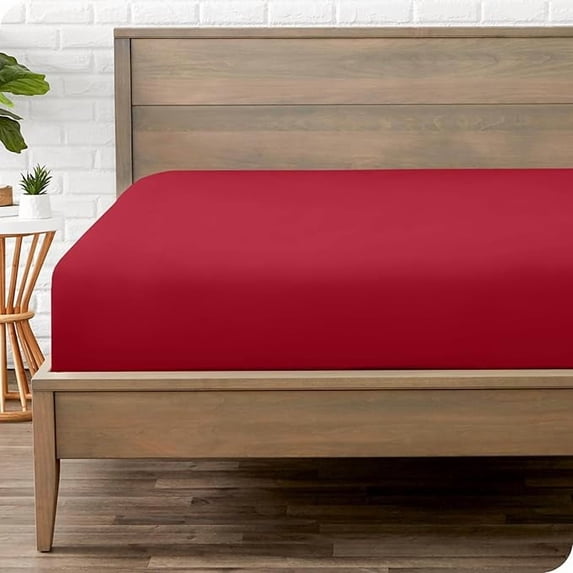 ERDOUY 1-Piece Red Full Size Ultra-Soft Dustproof Fitted Sheet, Elastic ...