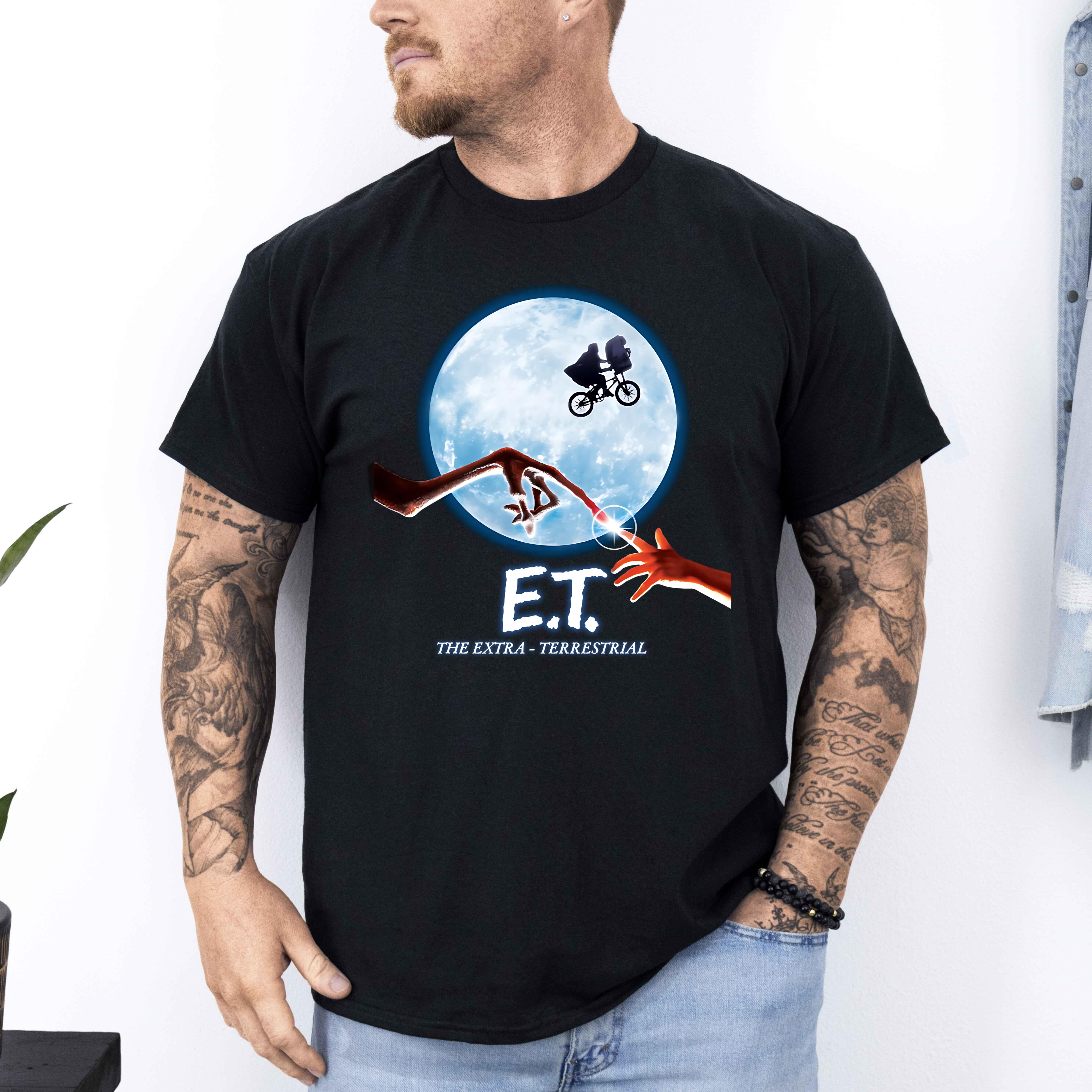 ET The Extra Terrestrial Classic 80s Sci Fi Movie Fan Unisex T-Shirt, for men & women, up to ...