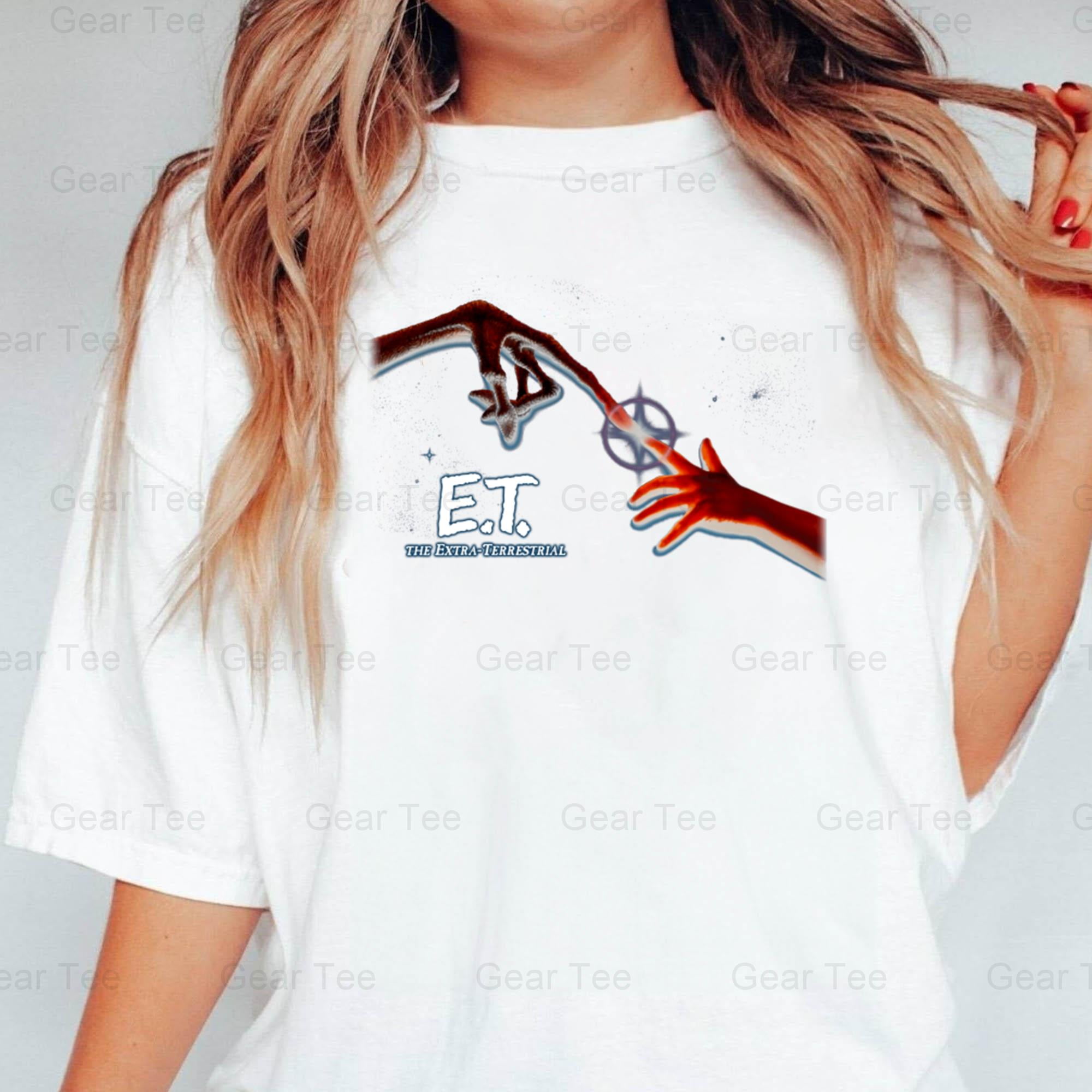 ET The Extra Terrestrial, Spielberg, Movie, Sci Fi, Alien, Iconic, Cute, Space, Boy T-Shirt ...