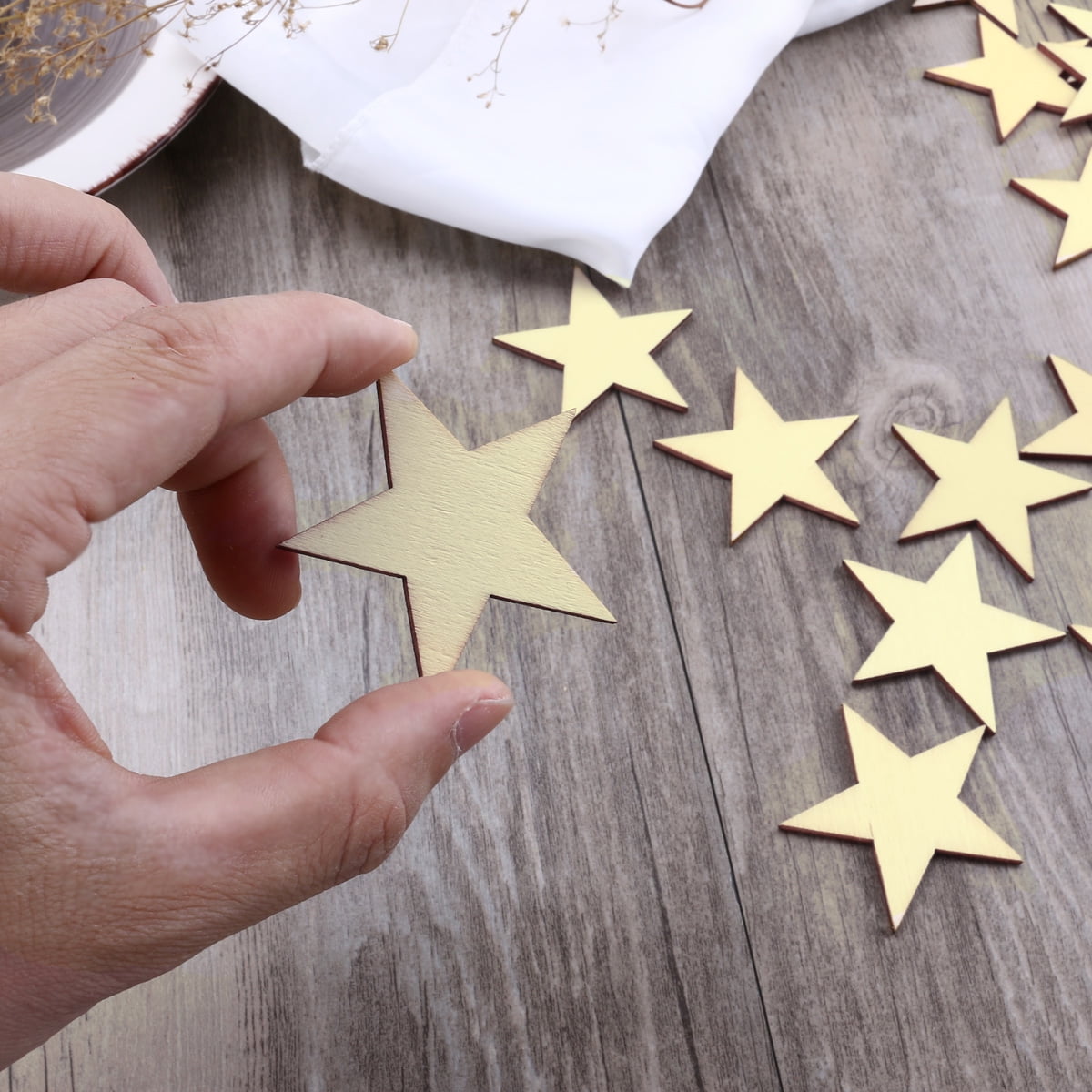 EXHUMKY Star Embellishments for Crafts 25Pcs Wooden Cutouts in Khaki ...