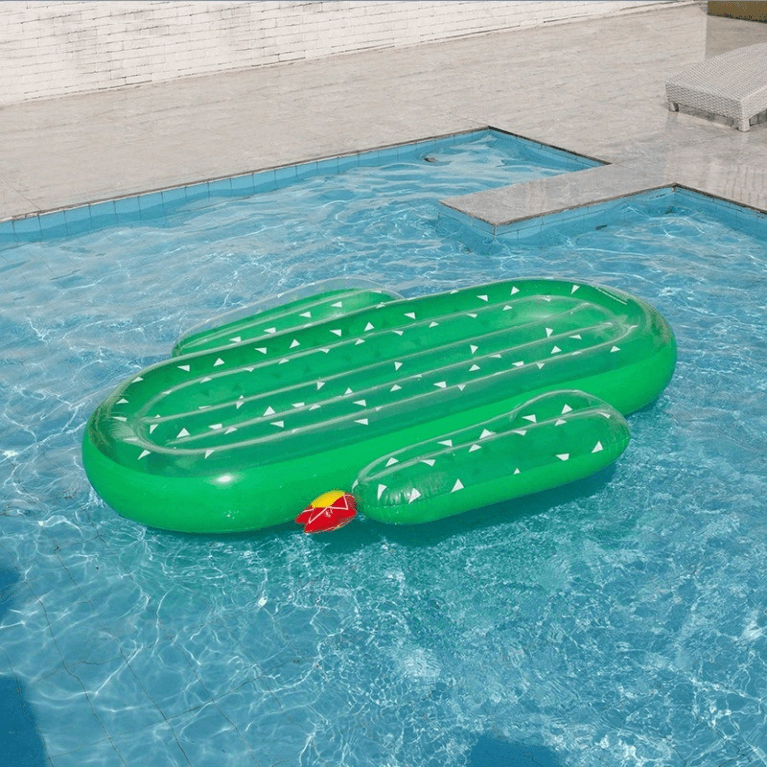 EZKZUN 1pc Inflatable Water Floating Bed Cactus Shaped Water Lounger ...