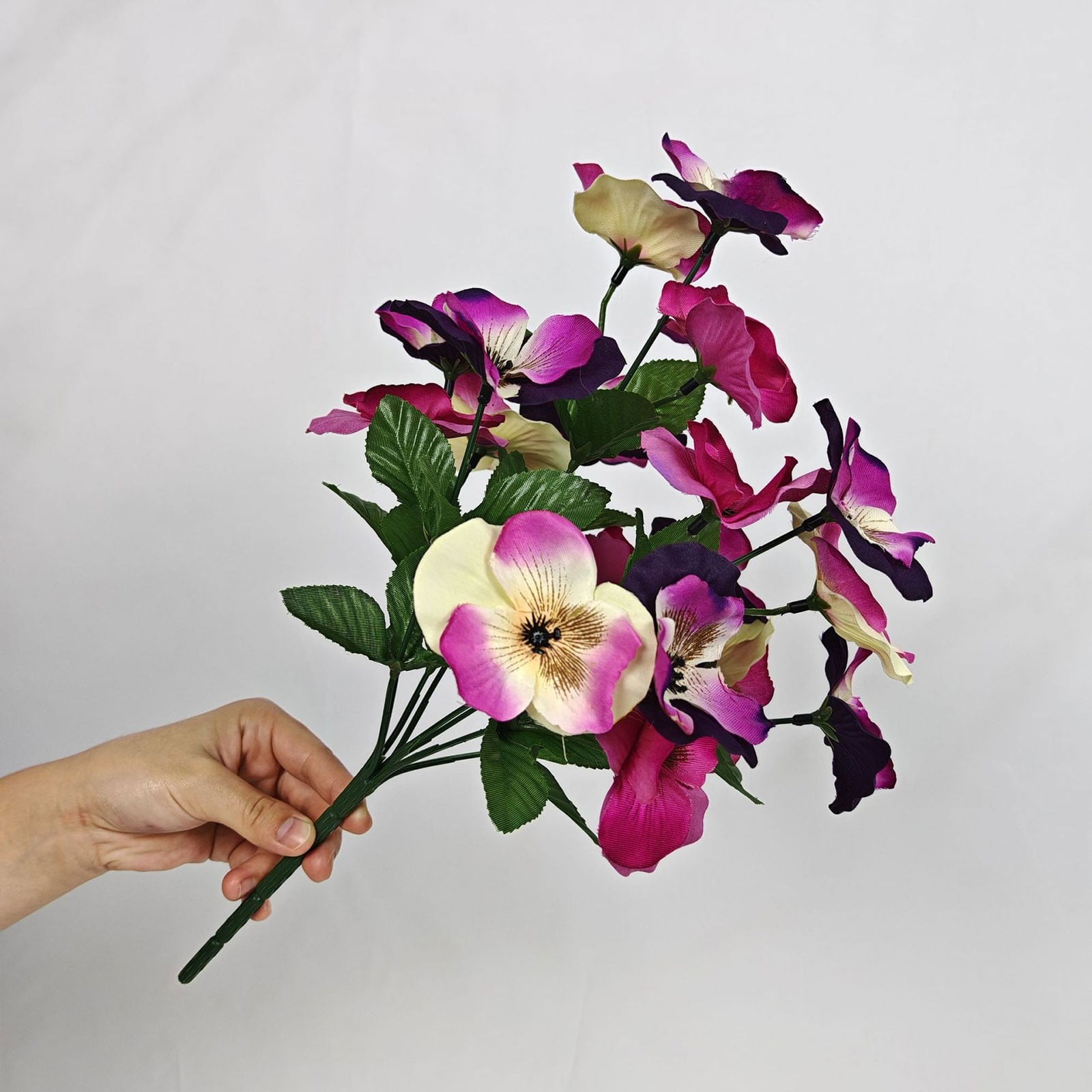 EZPXFCI Fake Pansy Flowers for Outdoor, Faux Silk Pansies Spring ...