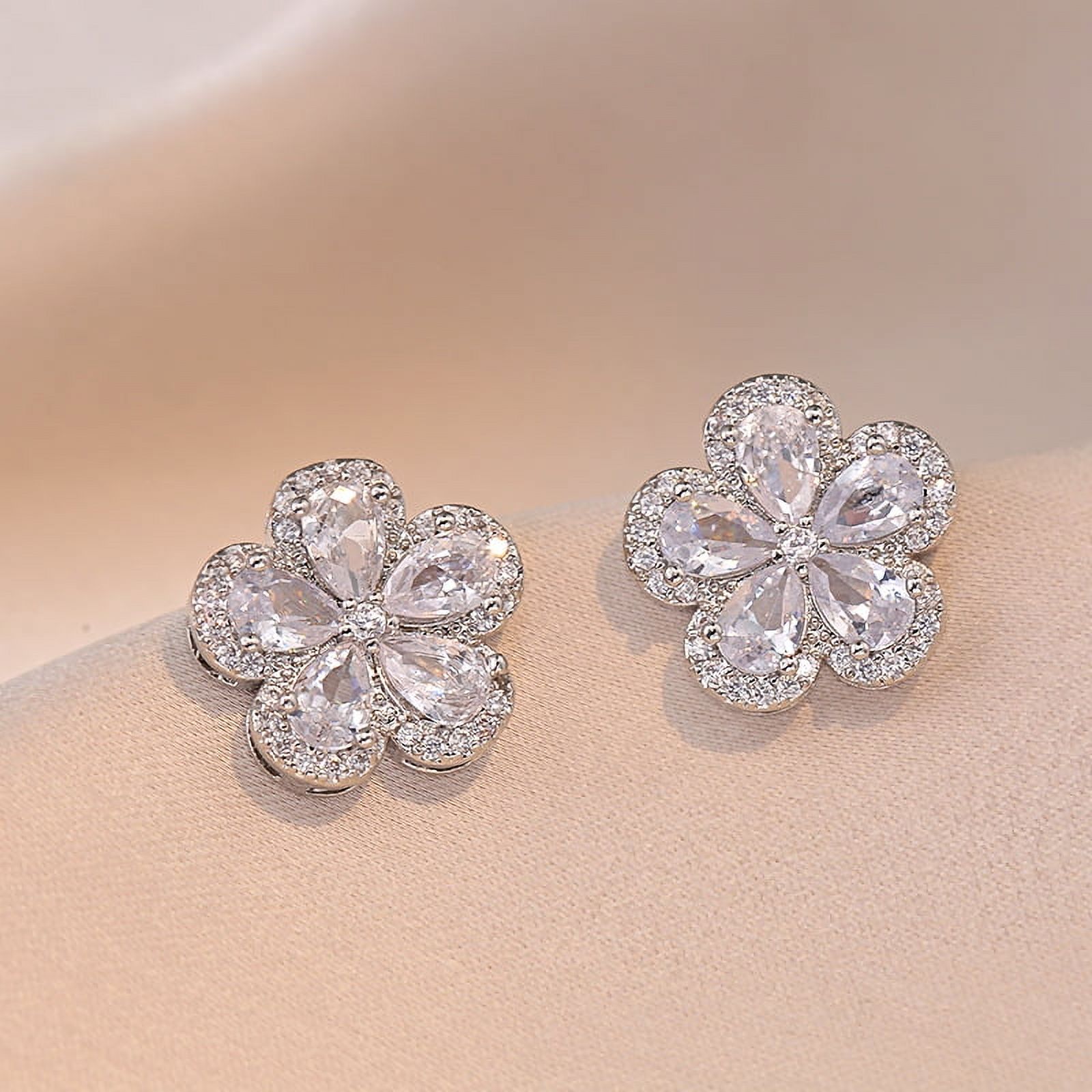 Earrings Female Internet celebrity flower daily commute cold wind zircon stud earrings lava ...