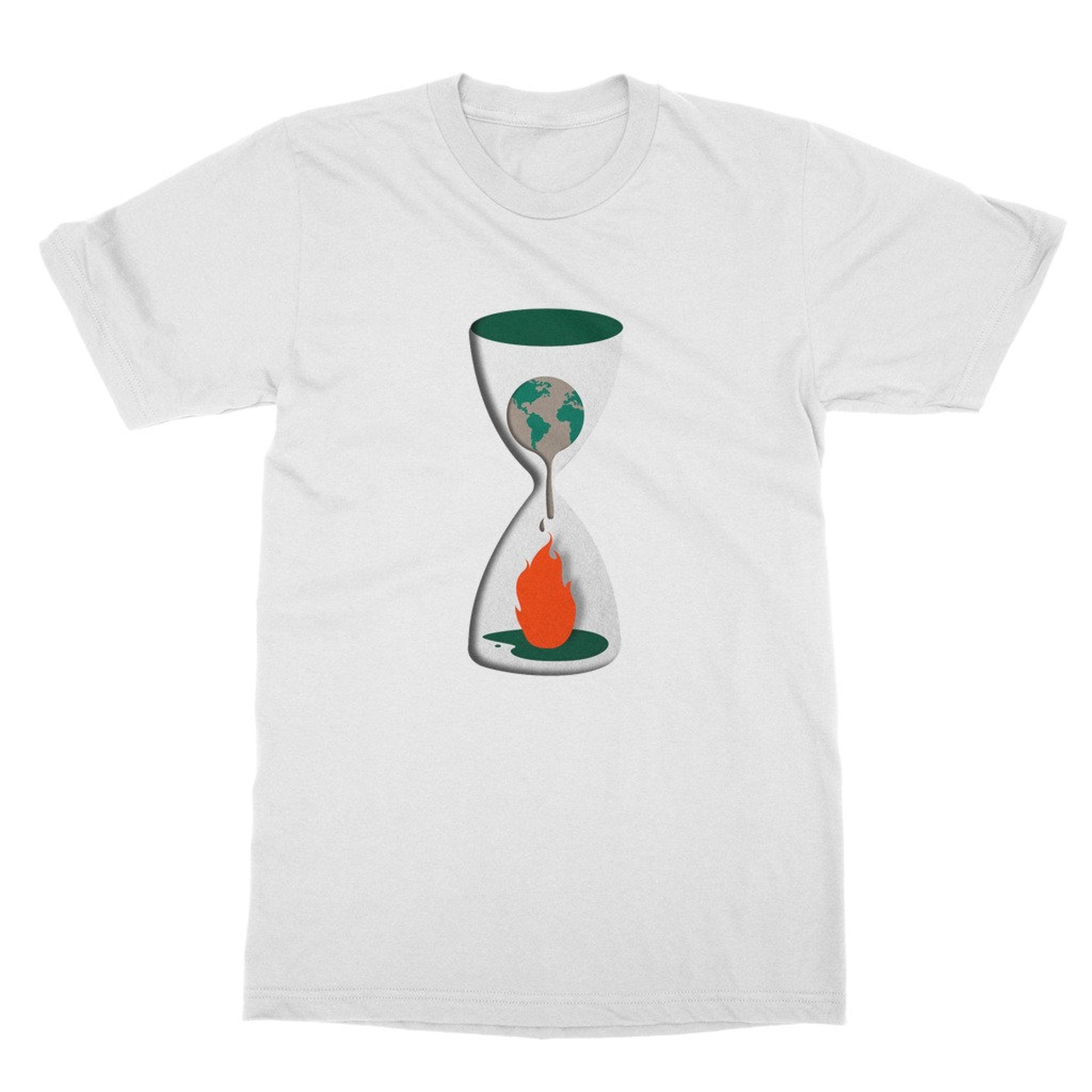 Earth pollution in hourglass - Classic T-Shirt Sustainability - Climate ...