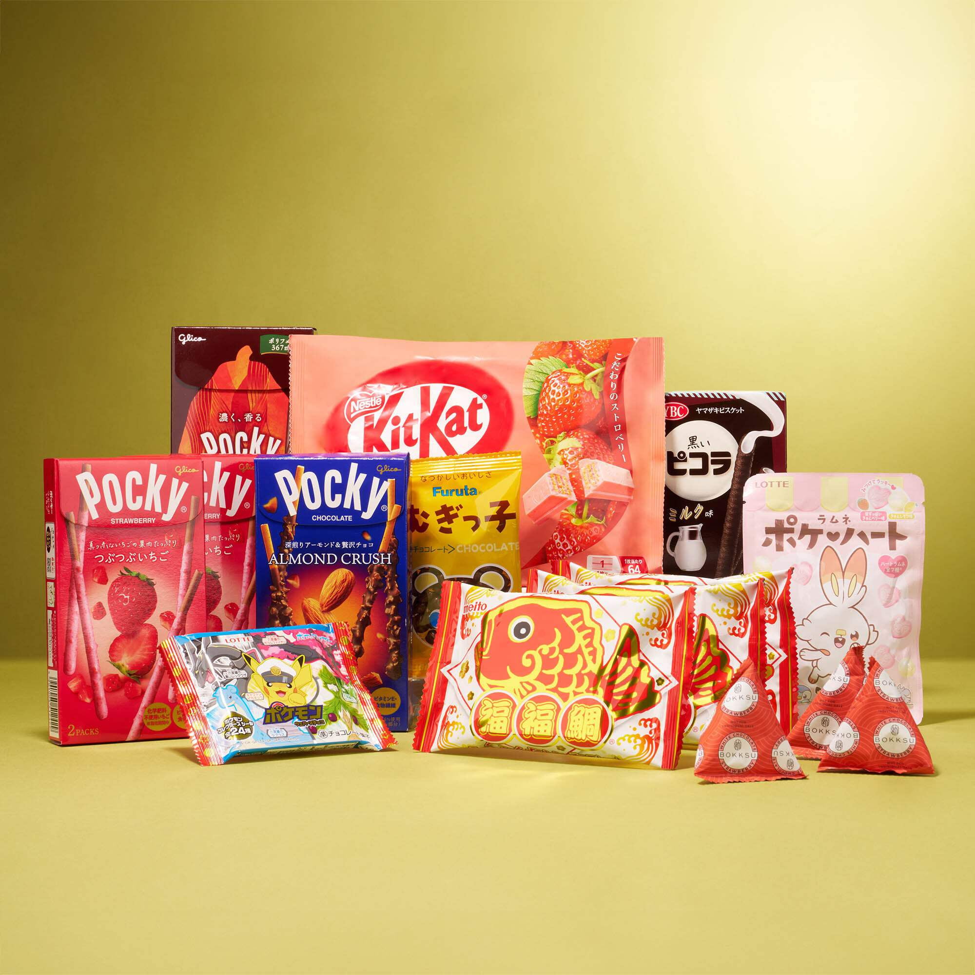 Bokksu Market Chocolate & Strawberry Bliss Bundle – Japanese Kit Kat, Pocky, & Wafer Snacks ...