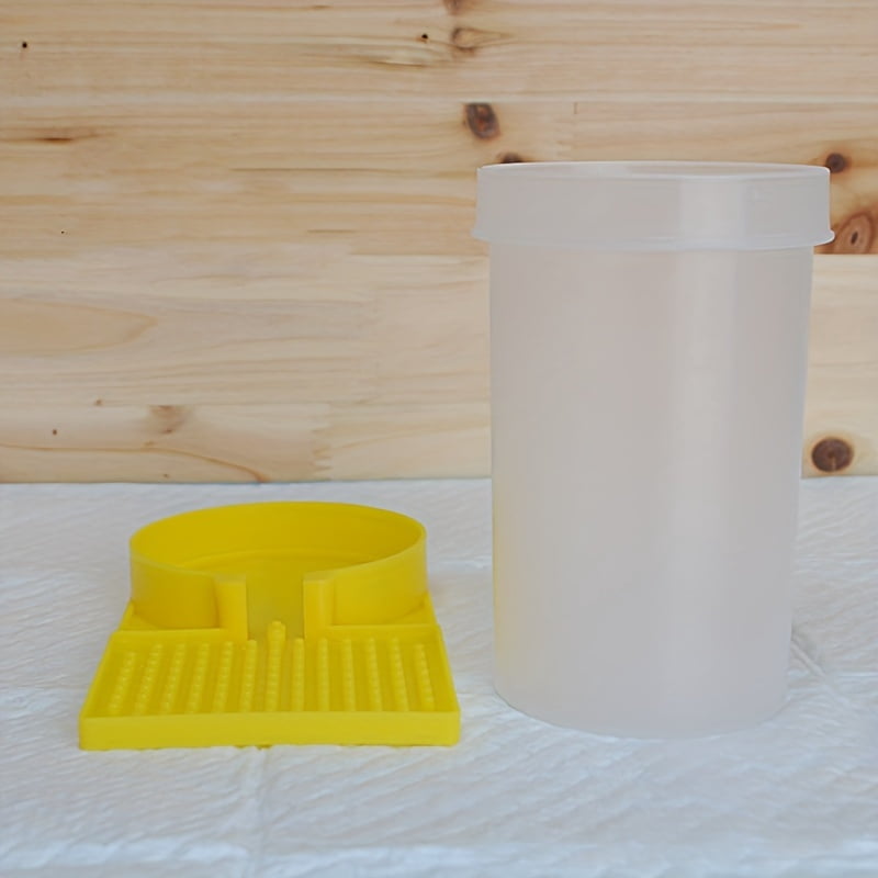 Easy to install automatic chicken water dispenser cup - Green chicken ...