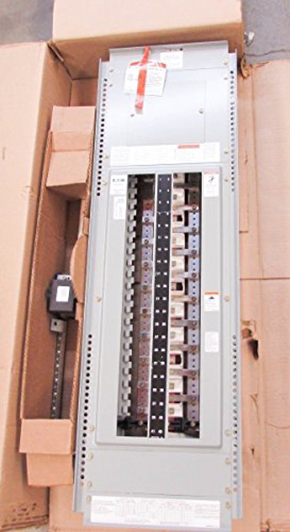 Eaton Panelboard Interior, 225A, 42 Spaces, 3PH, 4 Wire, 208Y/120VAC ...