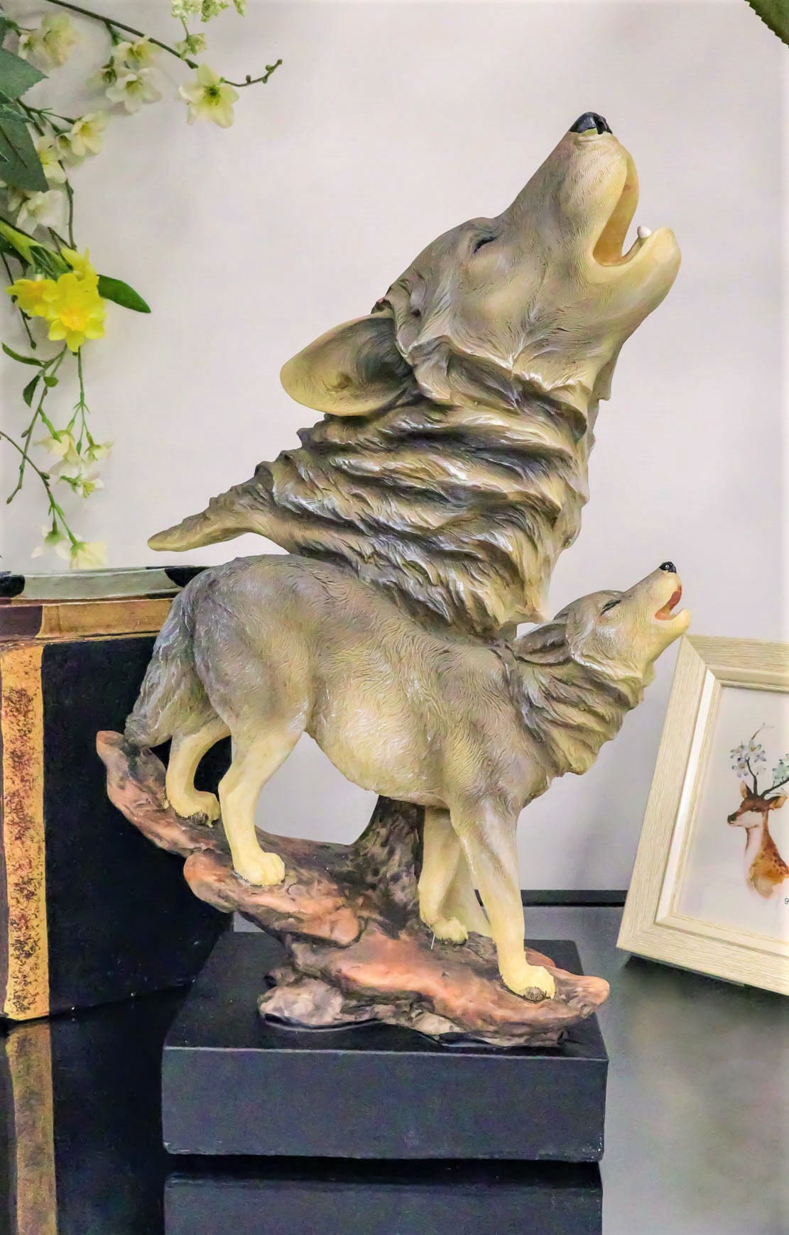 Ebros 15"H Full Moon Wildlife Howling Wolf Bust Statue On Museum ...