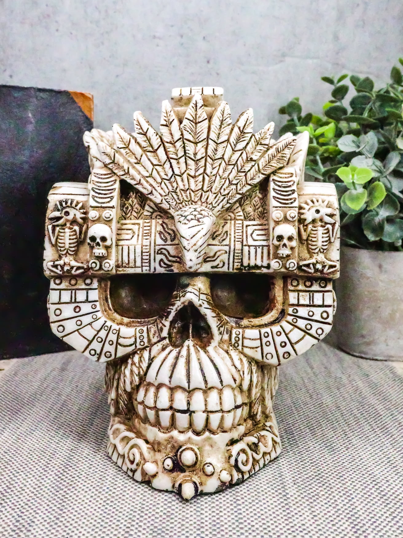 Ebros Aztec Empire Emperor Montezuma Skull Statue Tenochtitlan King ...