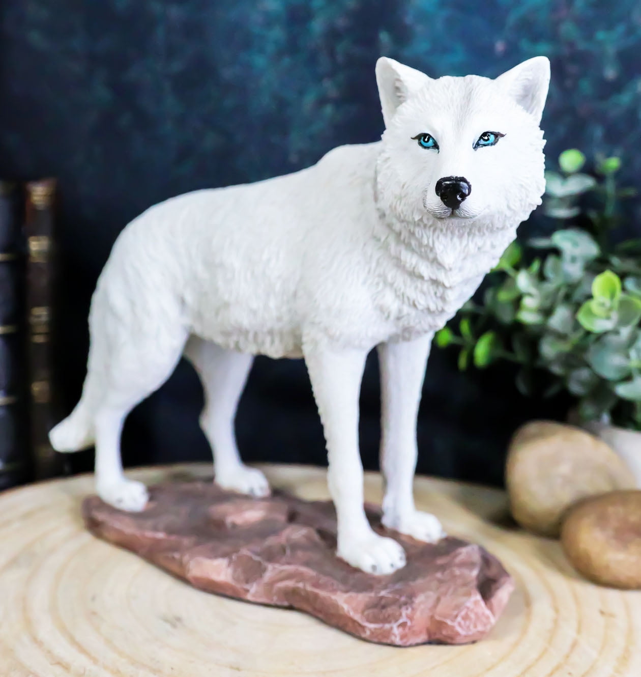 Ebros Gift Realistic Winter Hunter Tundra White Albino Wolf Statue 8 ...