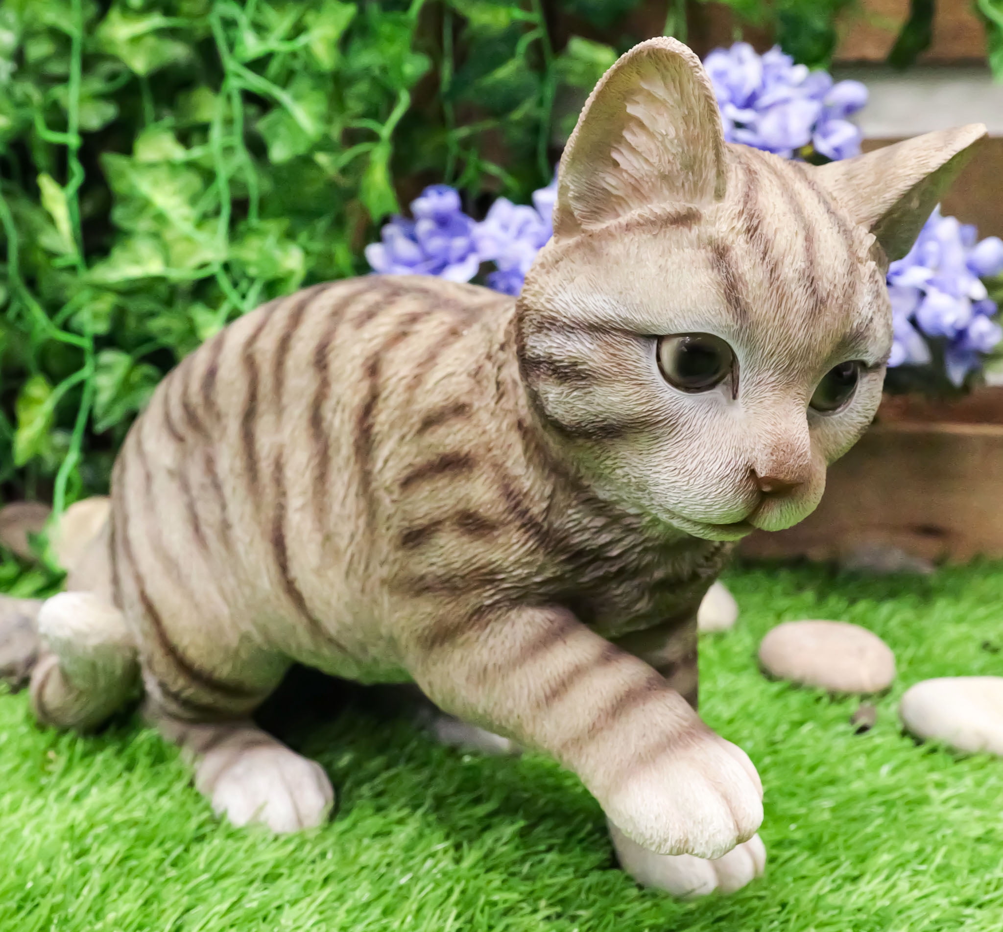 Ebros Lifelike Pawing Grey Tabby Cat Statue 13.75"Long With Glass Eyes ...