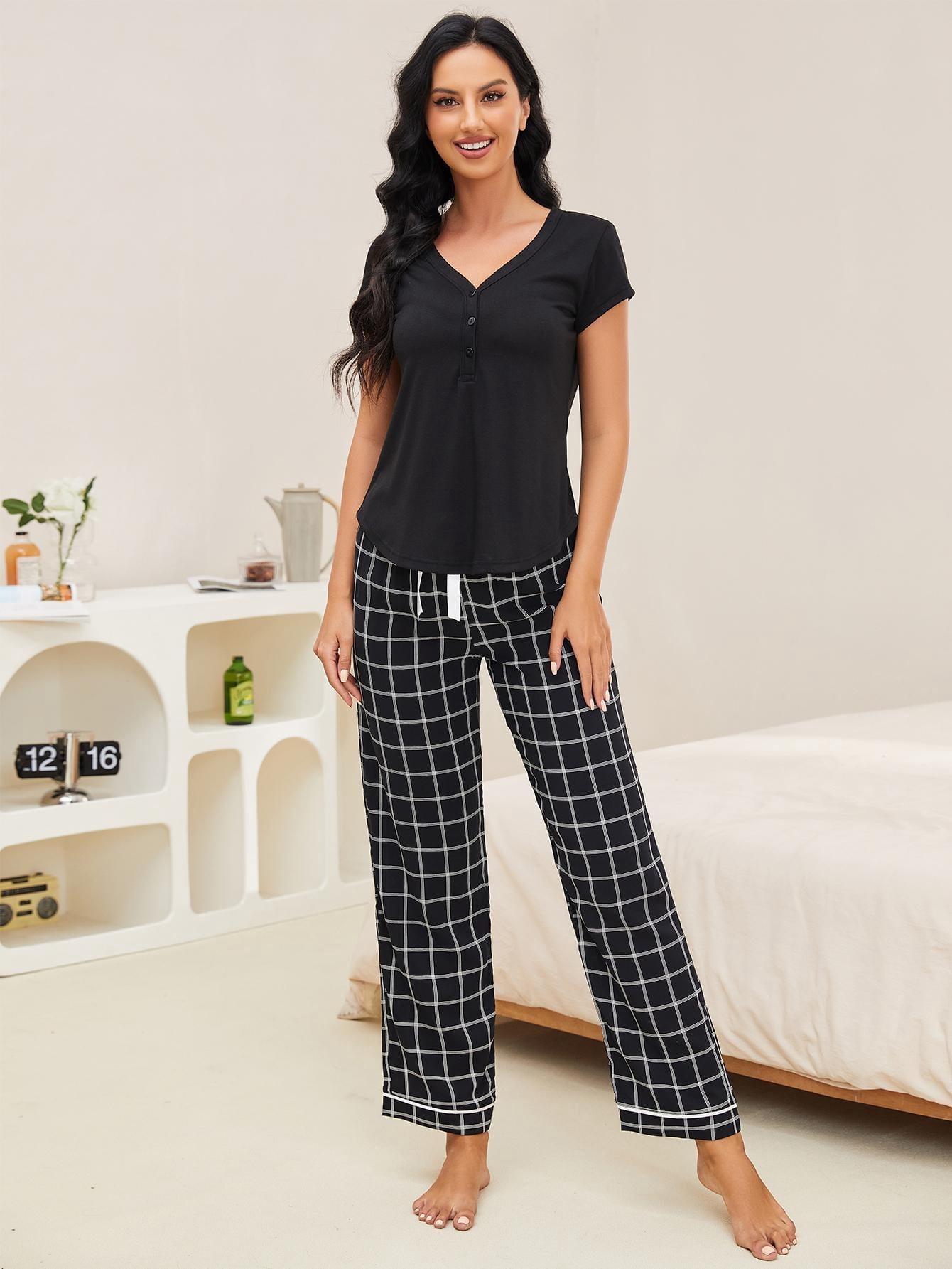 ebukurty Women's Pajama Sets 2 Piece Short Sleeves V-neck Black Plaid ...