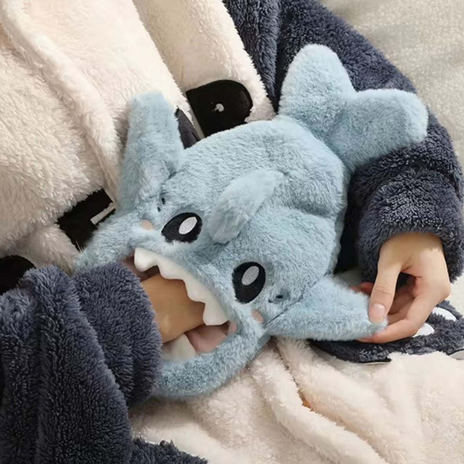 EcoVerve The Cartoon Warmer Bag Is A Removable Portable Student Warmer ...