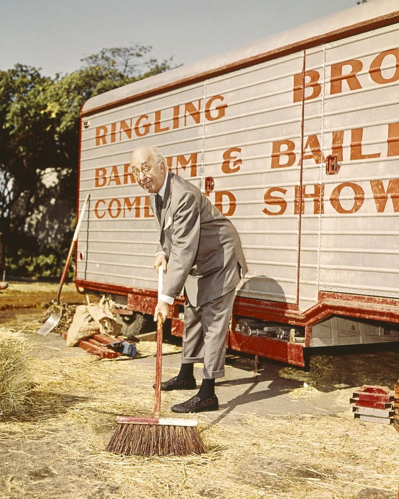 Ed Wynn 1965 Ringling Brothers Barnum & Bailey Circus 24X36 Classic ...