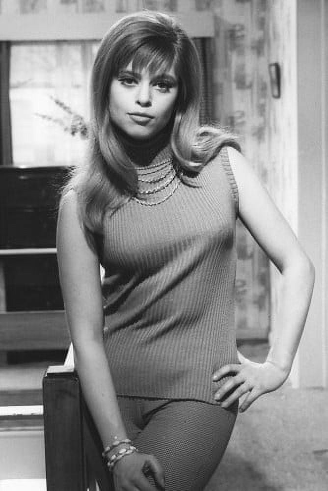 Edina Ronay 24X36 Poster - Walmart.com