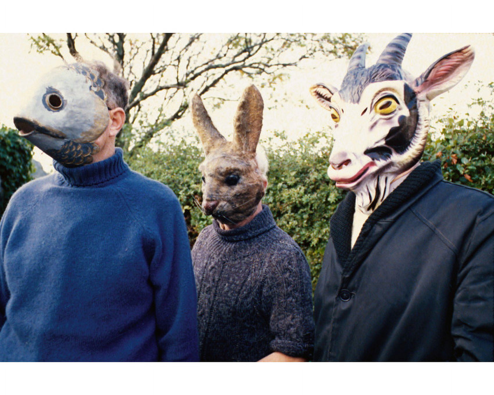 Edward Woodward in The Wicker Man looking at fish head mask 24x36 Movie ...