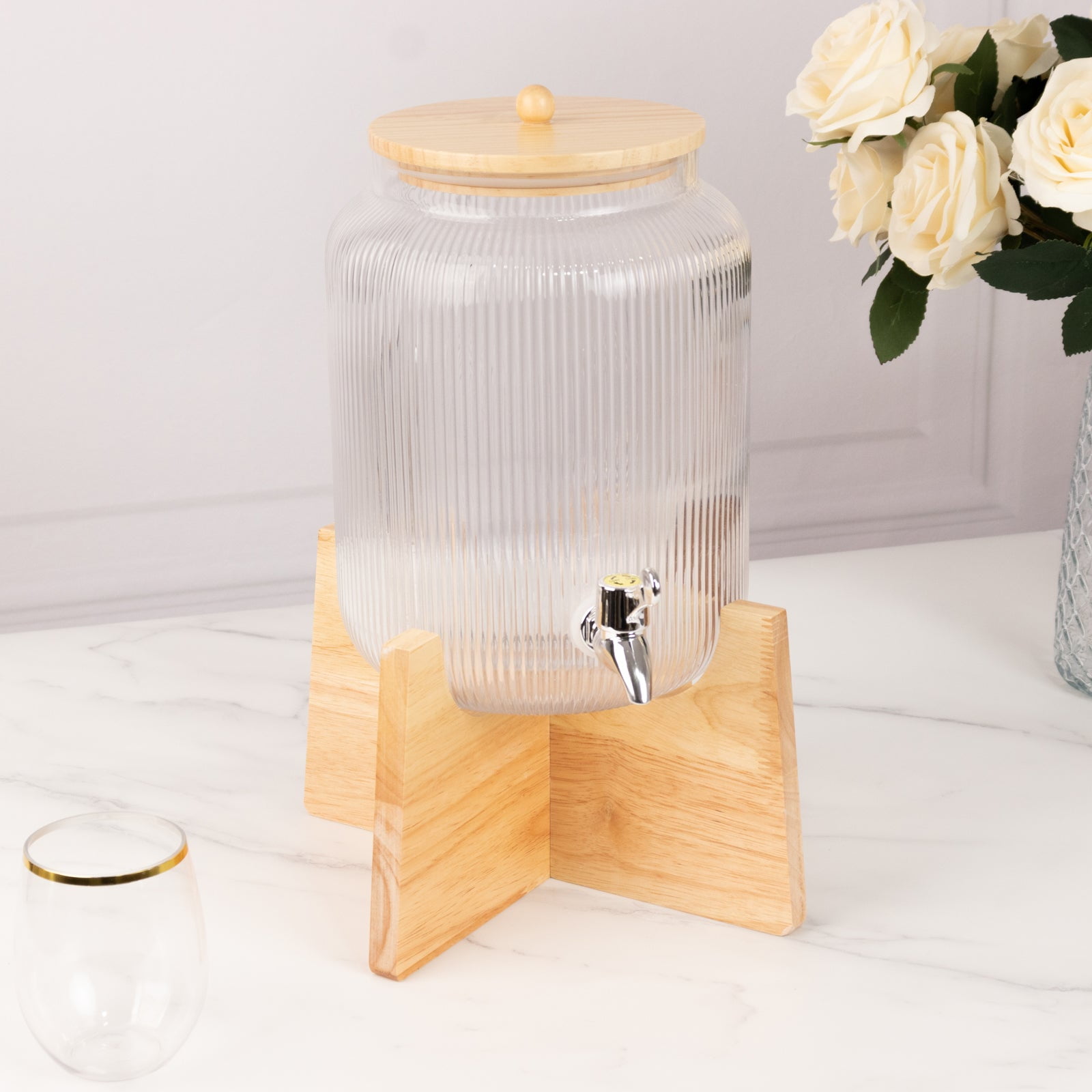 Efavormart 1 Gallon Clear Ribbed Glass Beverage Dispenser with Wooden ...