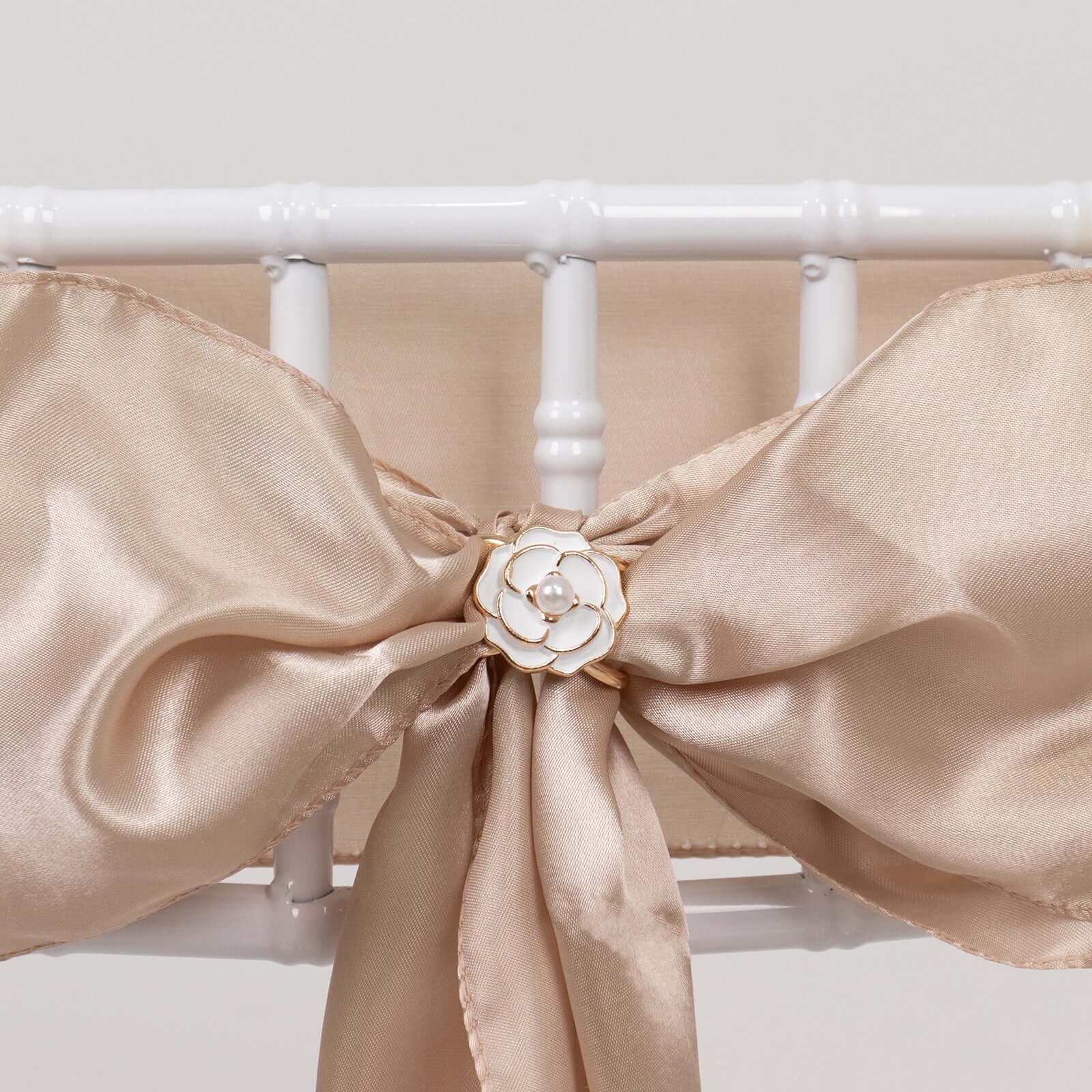 Efavormart 10 Pack White Pearl Floral Metal Chair Sash Pin Buckles with ...