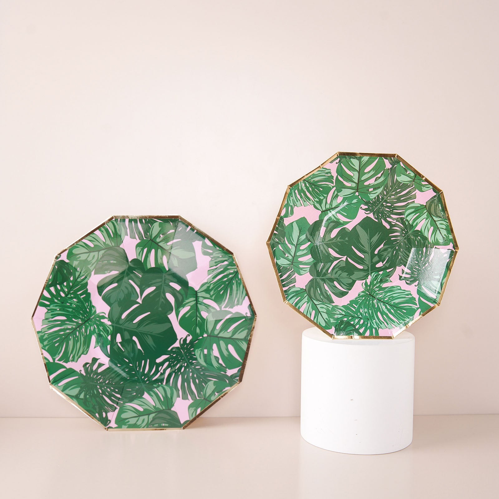 Efavormart 25 Pack | 9" Green Leaf Decagon Dinner Paper Plates ...