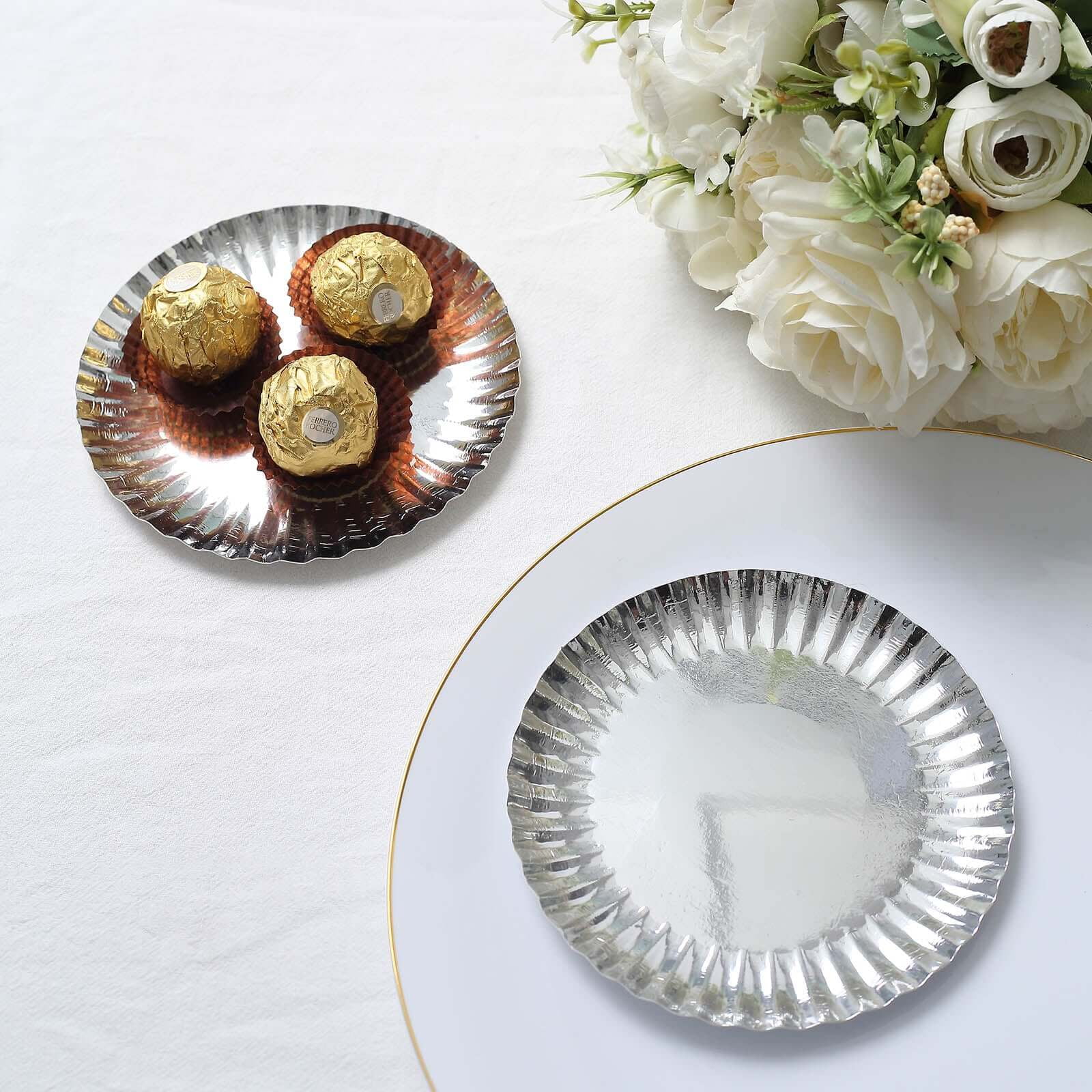 Efavormart 50pk 5" Silver Scalloped Rim Paper Plates, Disposable Round ...