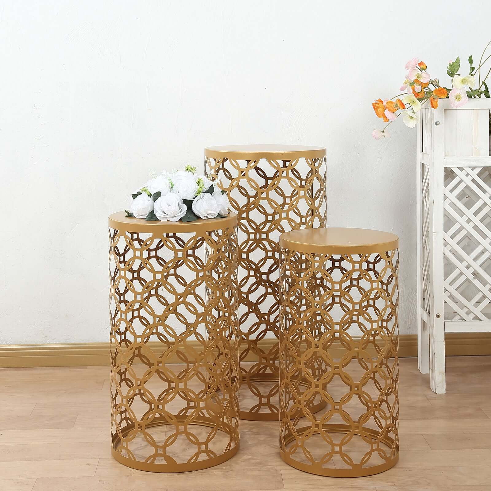 Efavormart Set of 3 Gold Metal Cylinder Plinth Pedestal Stands, Round ...