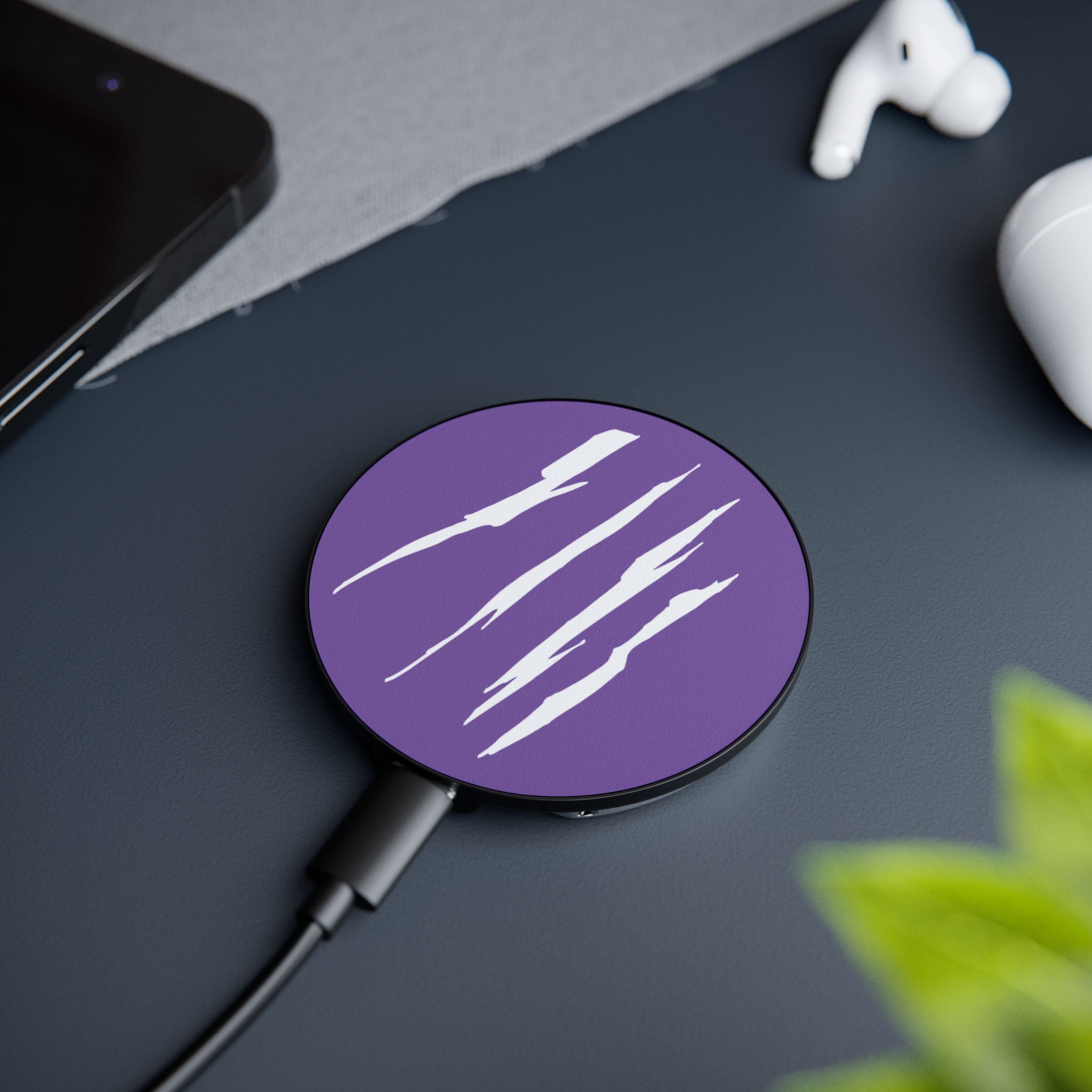 Effete Feline Claw Marks Scratch Magnetic Induction Charger - Walmart.com