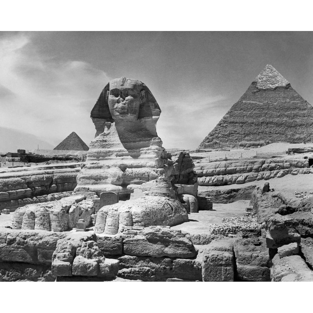 Egypt Great Sphinx. Nthe Great Sphinx With The Dream Stele Of King ...
