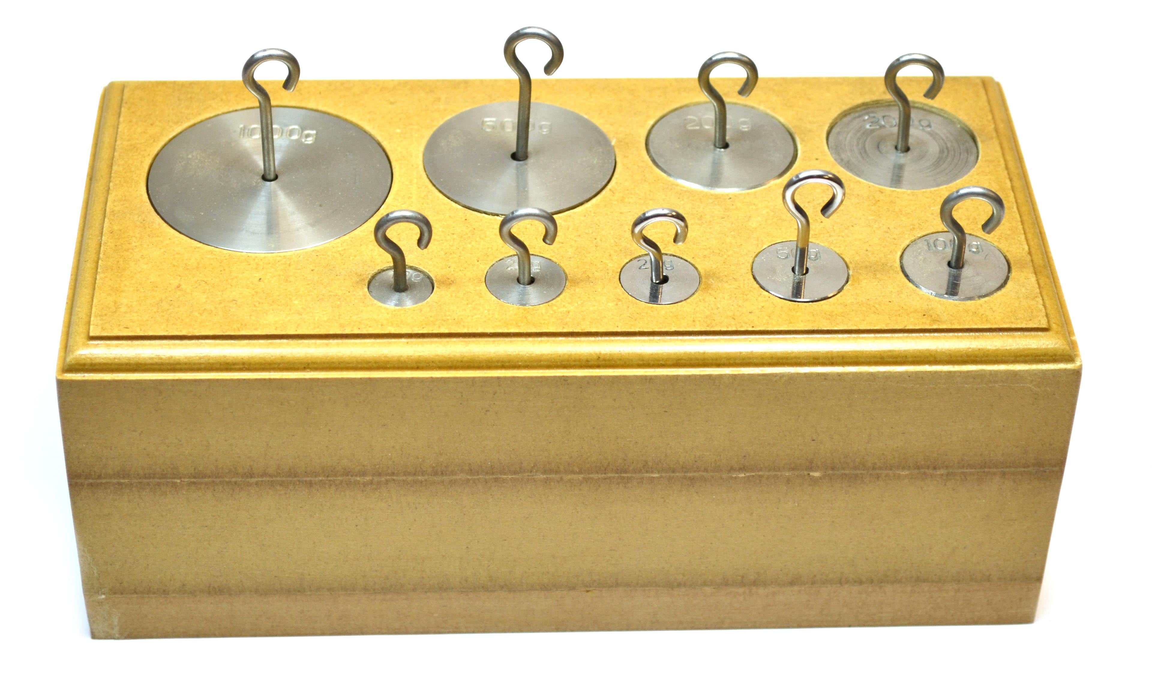 Eisco Labs Set of 9 Brass Hooked Weights - 10-1000g in Wooden Block ...