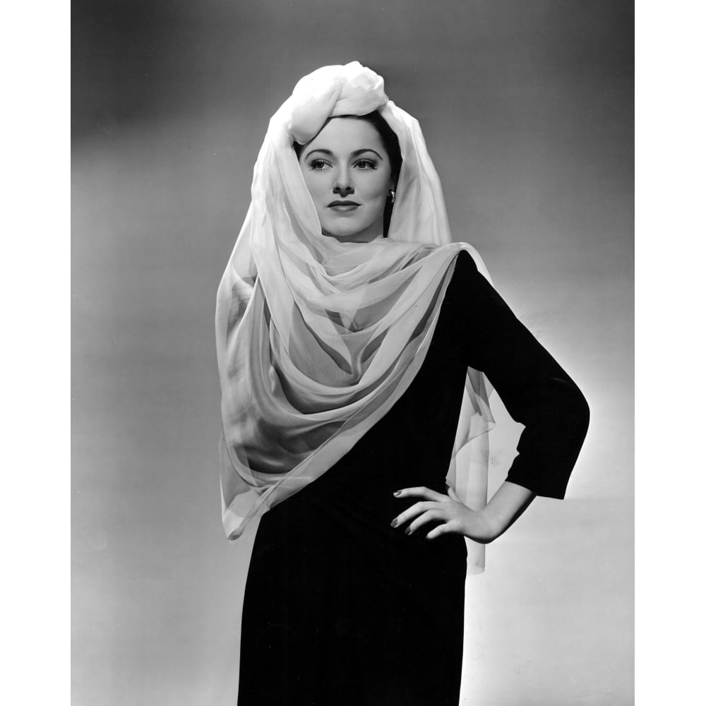 Eleanor Parker Wearing A Turban And Scarf Treatment Made Of Chiffon ...