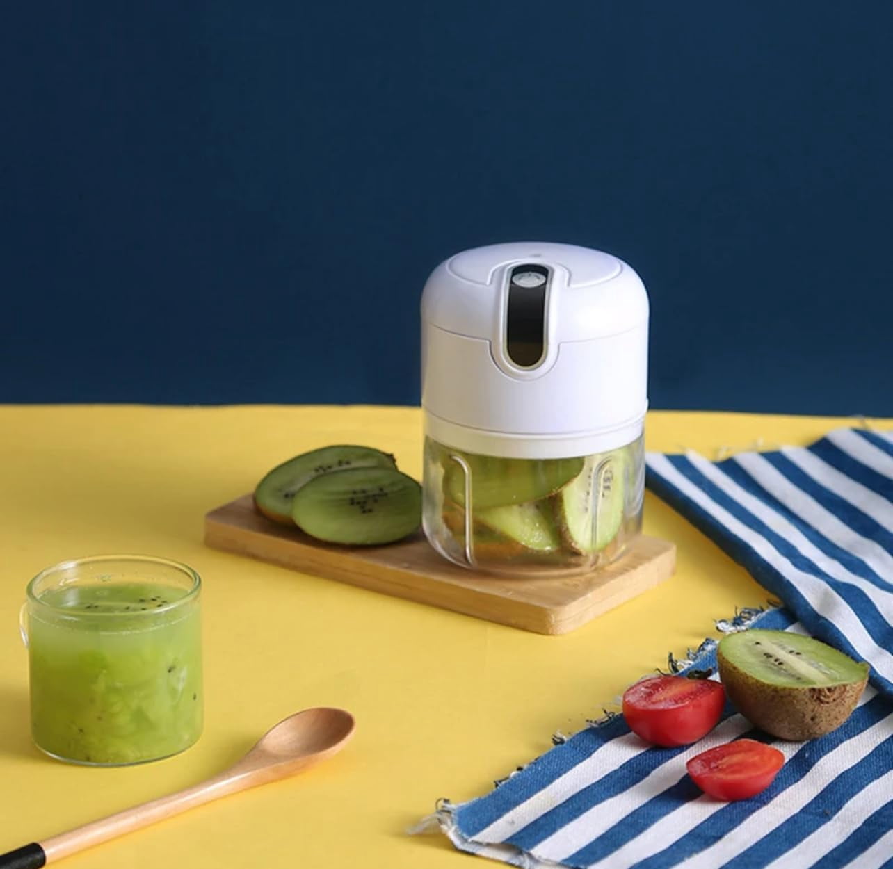 Electric Mini Garlic Chopper, Rechargeable and Portable Processor with ...