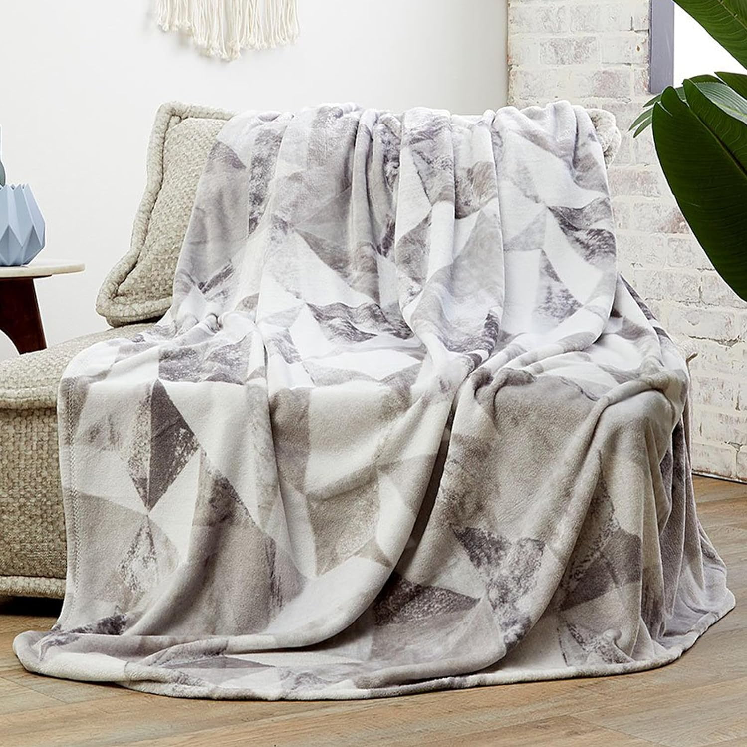 Elegant Comfort Lightweight Printed Throw Blanket- All Season, Ultra ...