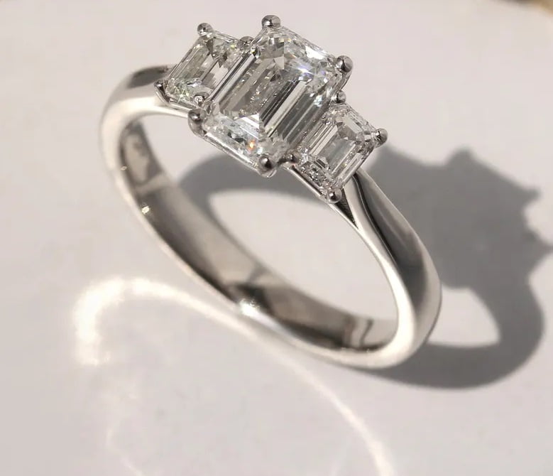Elegant Engagement Ring Emerald Cut Moissanite Diamond Ring Three Stone ...