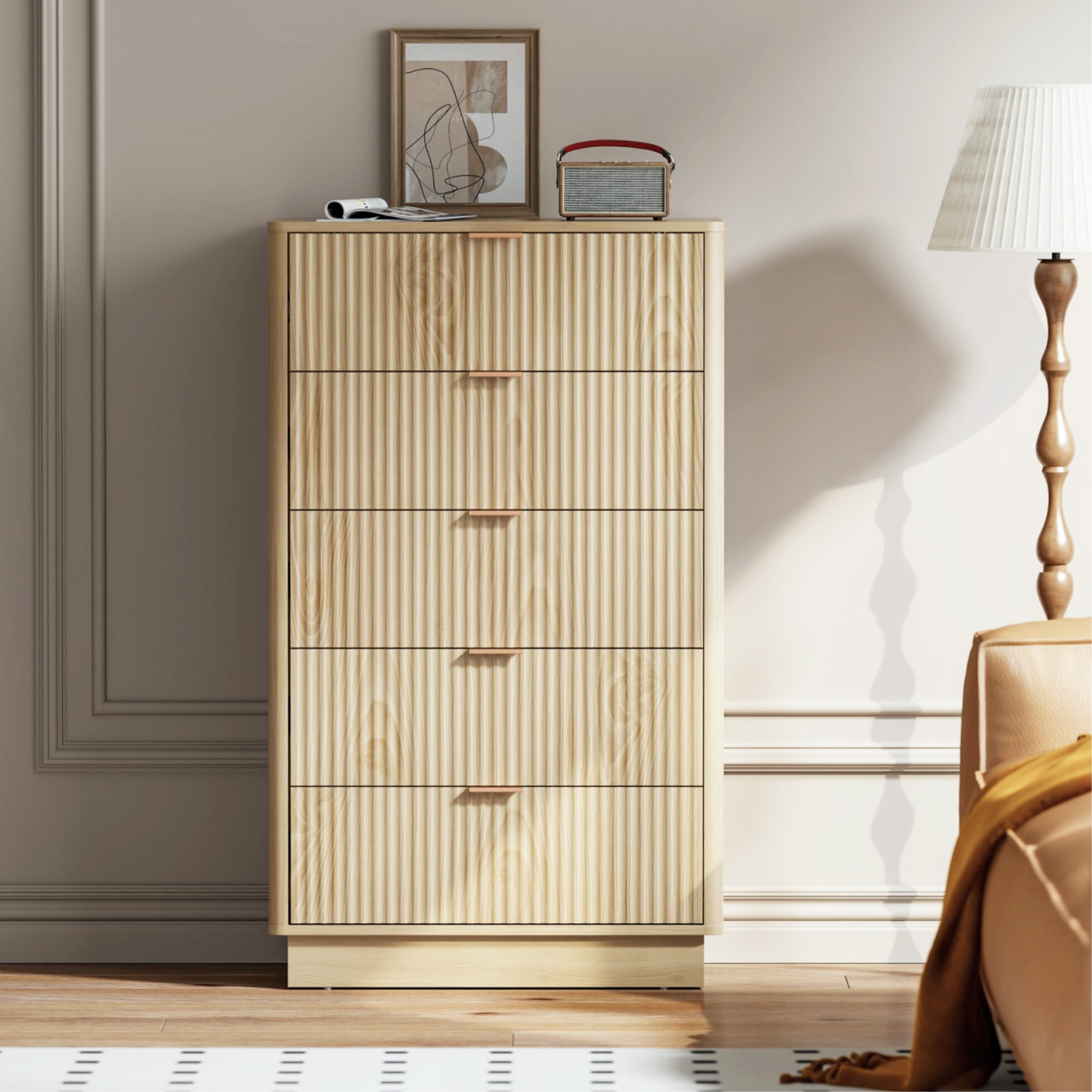 Elegant Fluted 5 Drawer Dresser, Wood Dressers with Round Edge Design ...