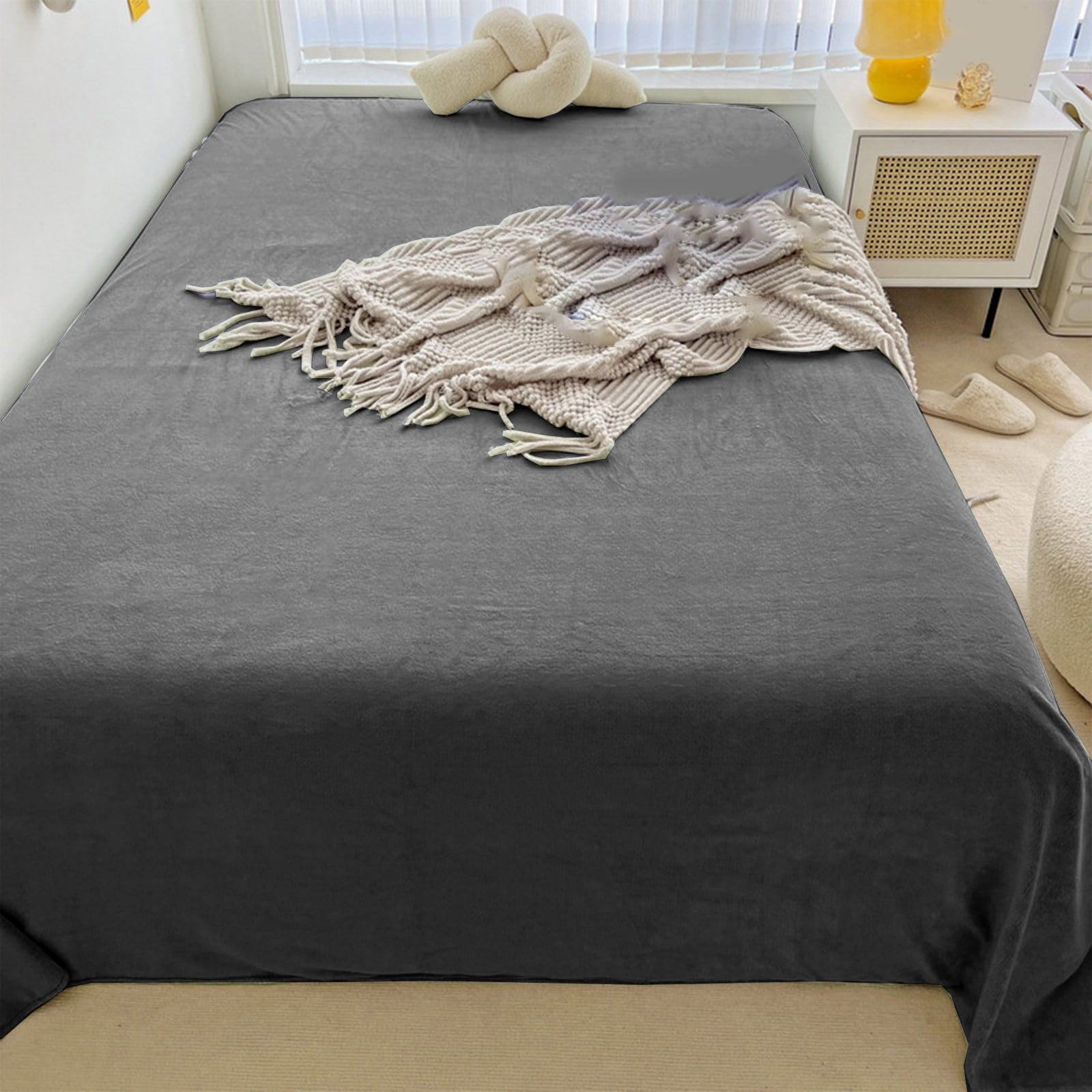 Elegant Soft Velvet Flannel Sheet Set Quality Warm Anti-Static Non ...