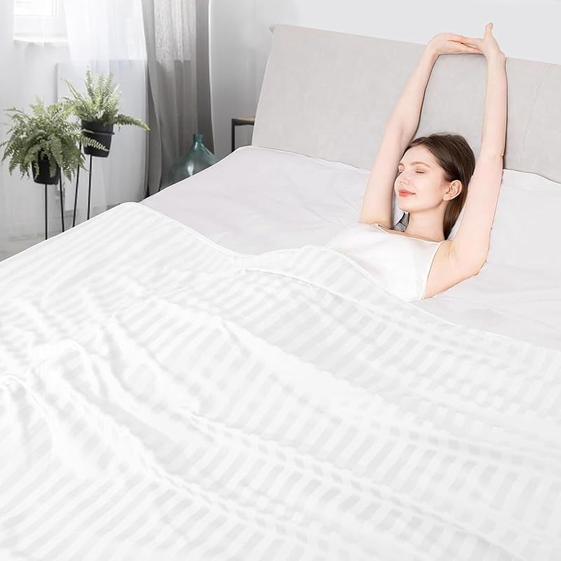 Elegear Revolutionary Cooling Blanket Twin, Absorbs Heat to Keep Body ...