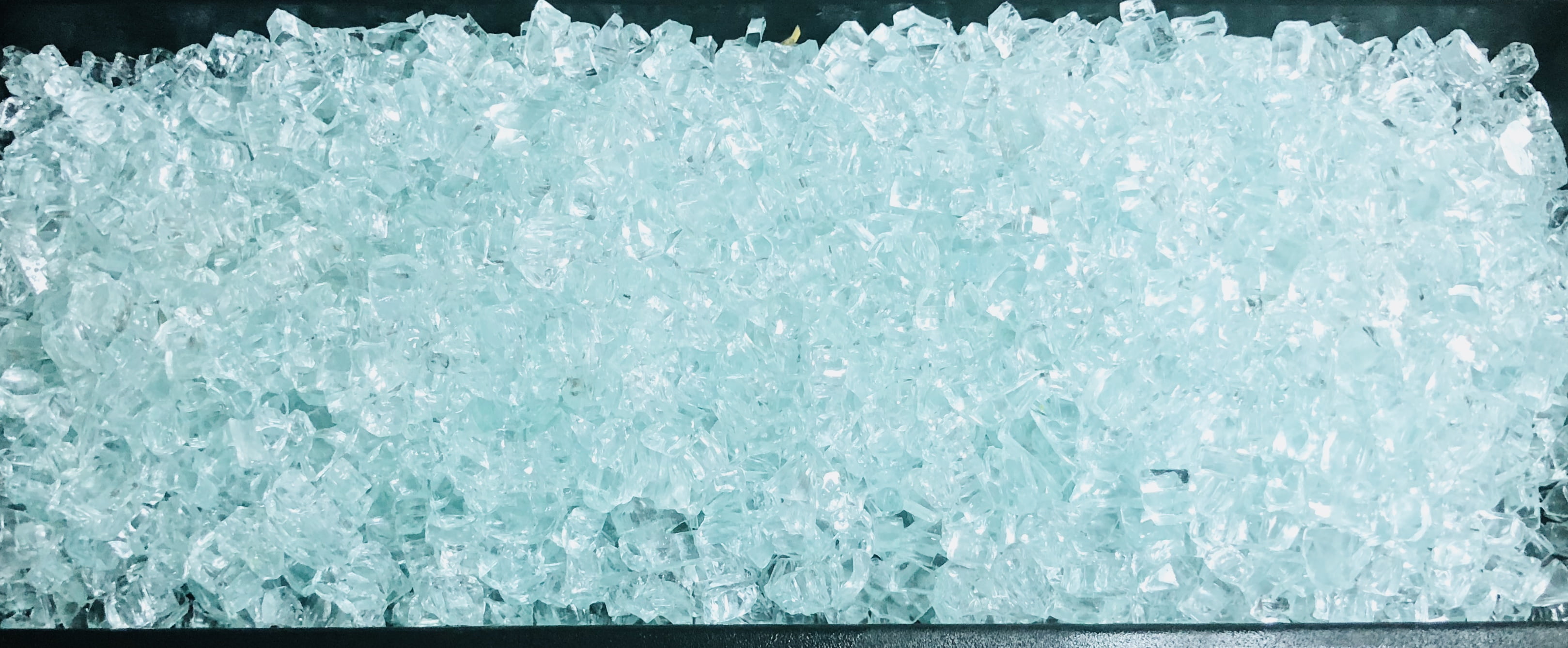 Element Fireglass Professional Grade 0.5” Clear with Slight Turquoise ...