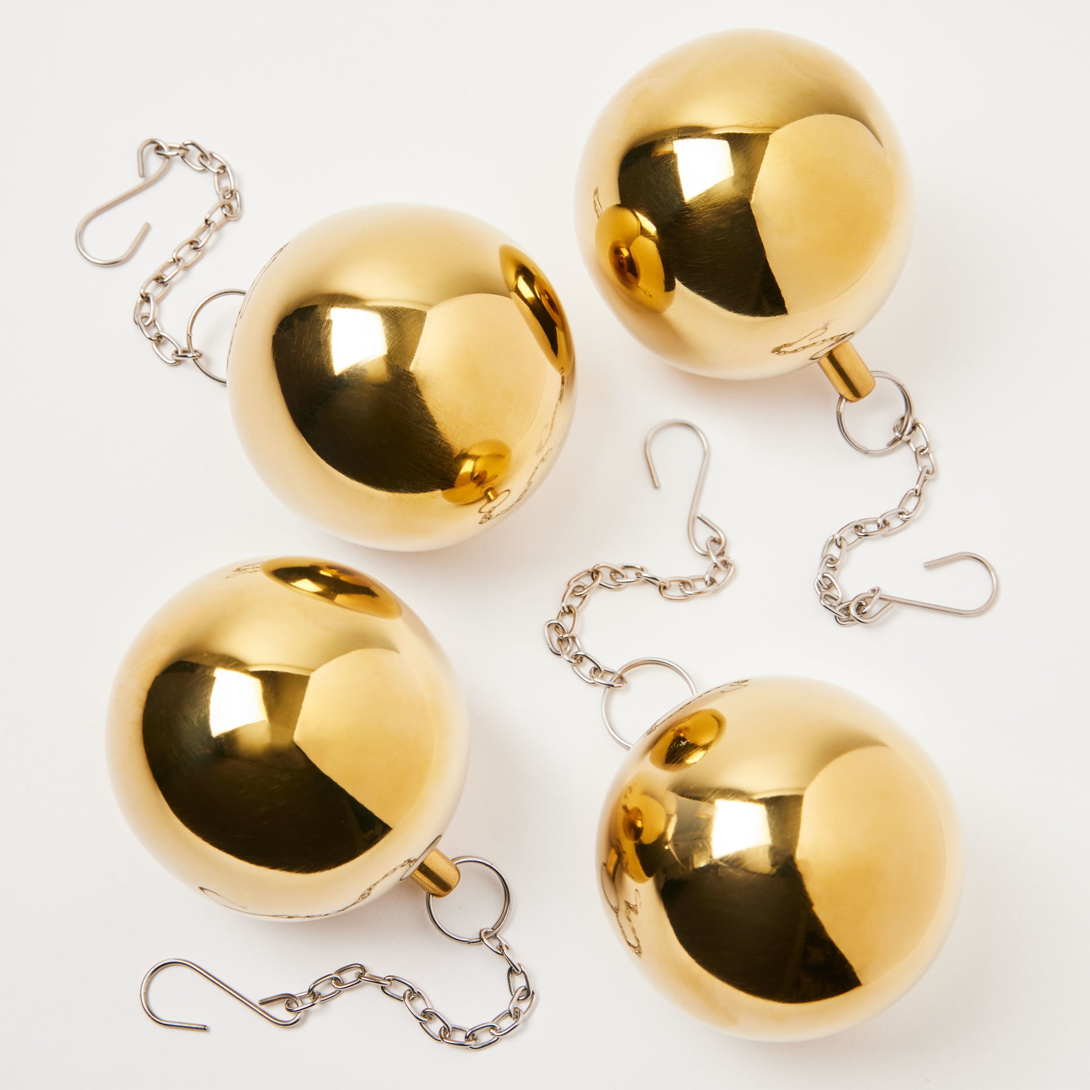Elf Stor 4Pcs Christmas Ornaments Set - 3” Brass Shatterproof Ornaments ...