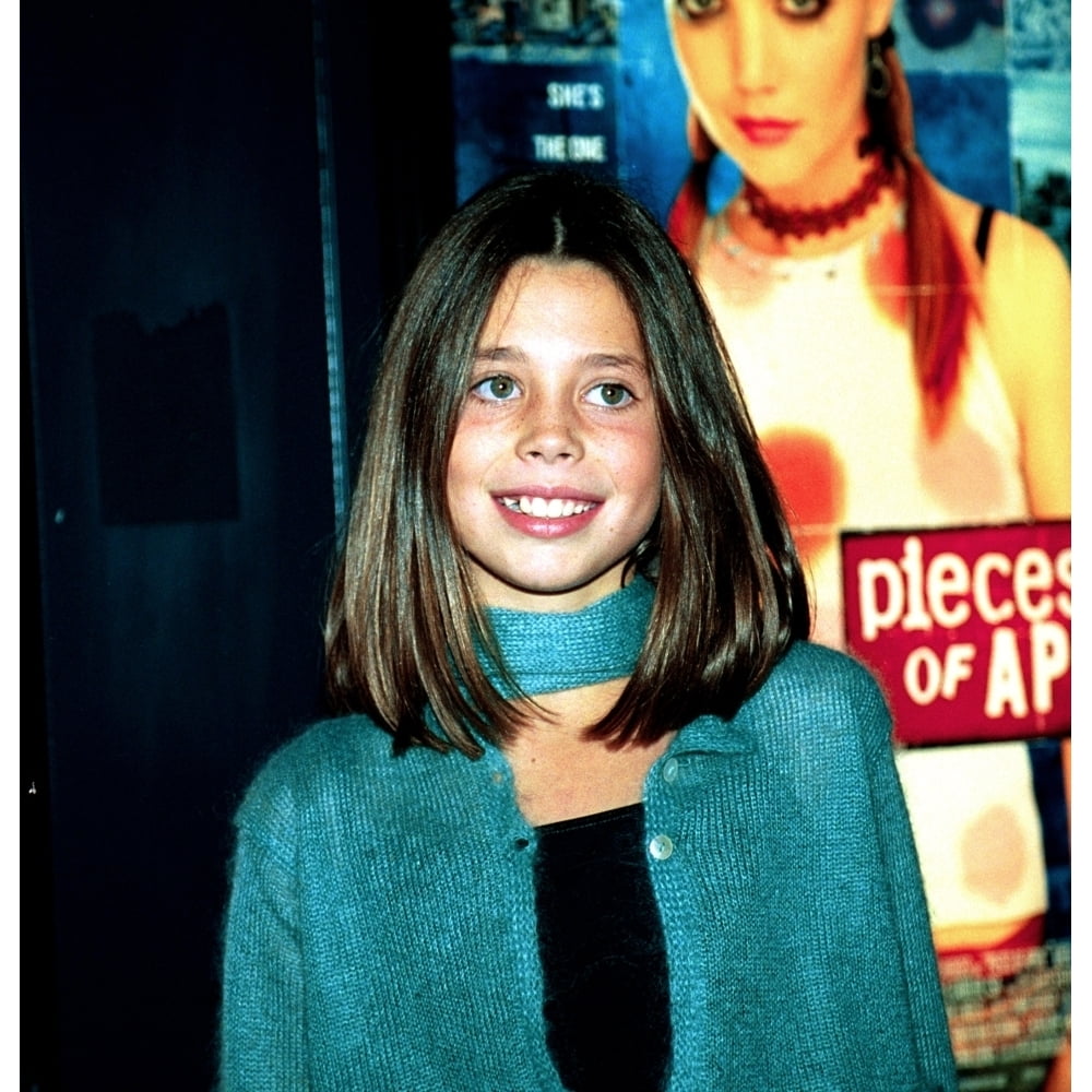 Elizabeth Douglass At Premiere Of Pieces Of April, Ny 1082003, By Janet ...